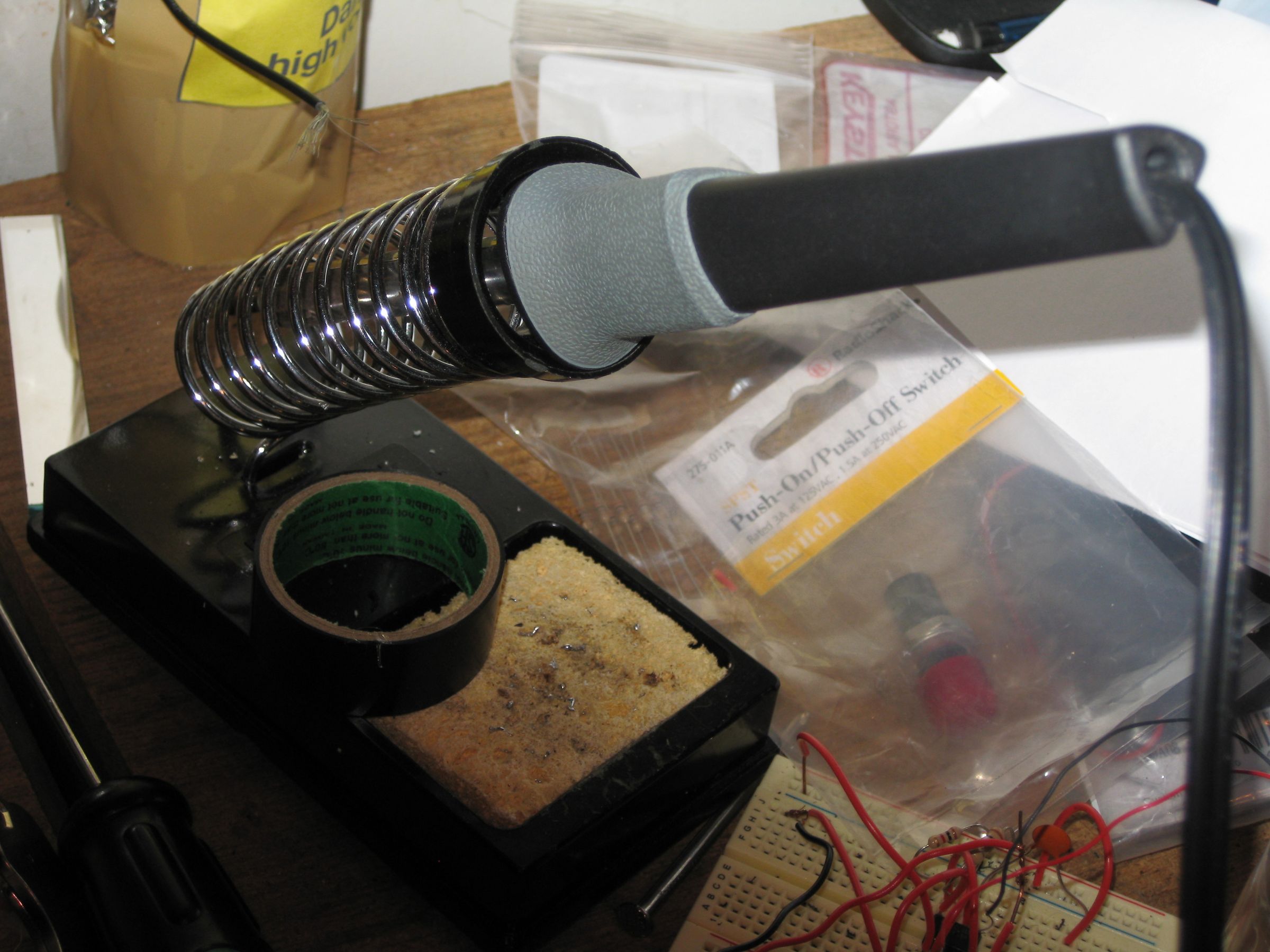 Build a DIY Recycled Antenna (To Get Free T.V!) : 7 Steps - Instructables