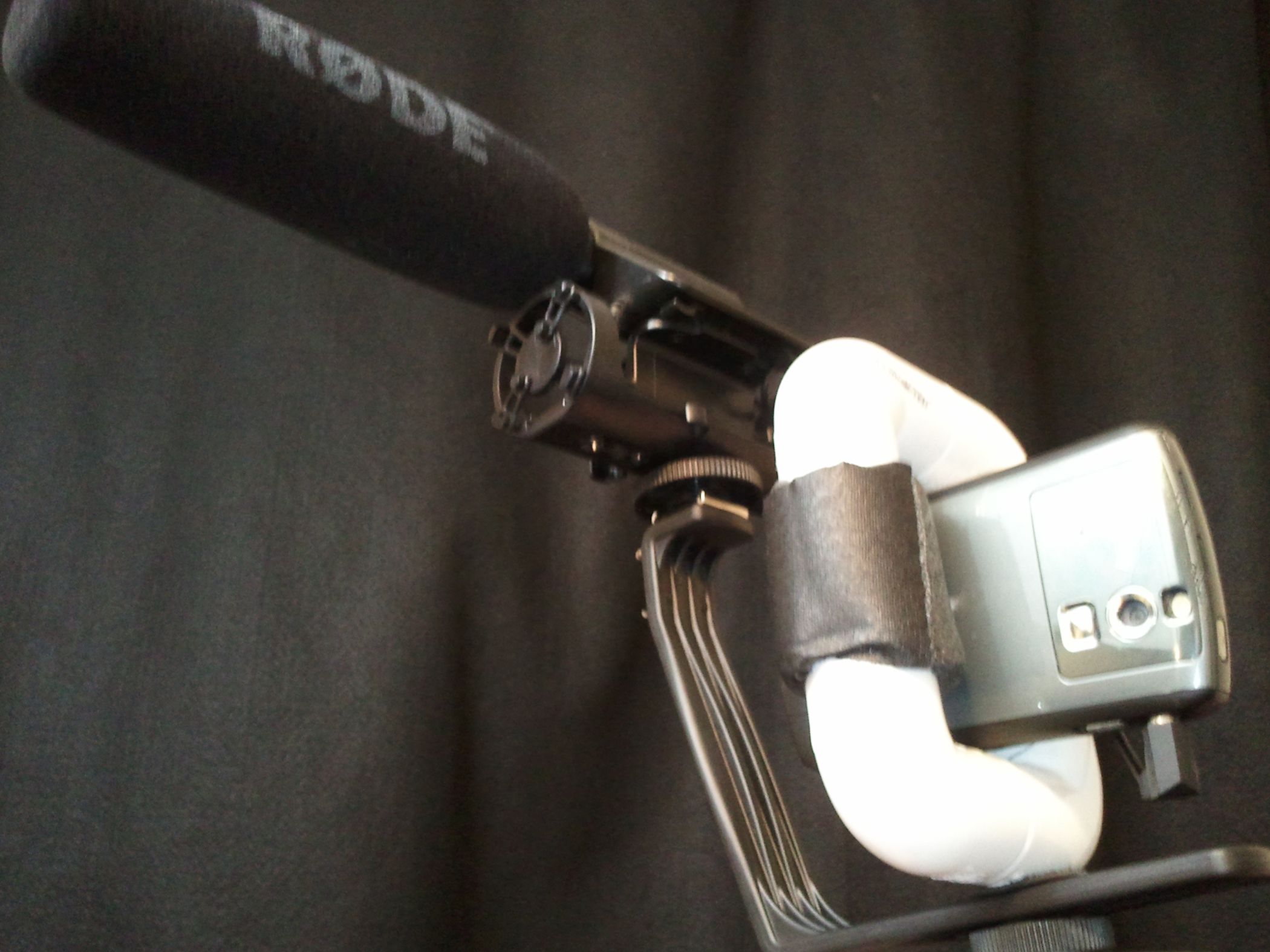 PVC Smart-Phone Tripod Dock : 4 Steps - Instructables