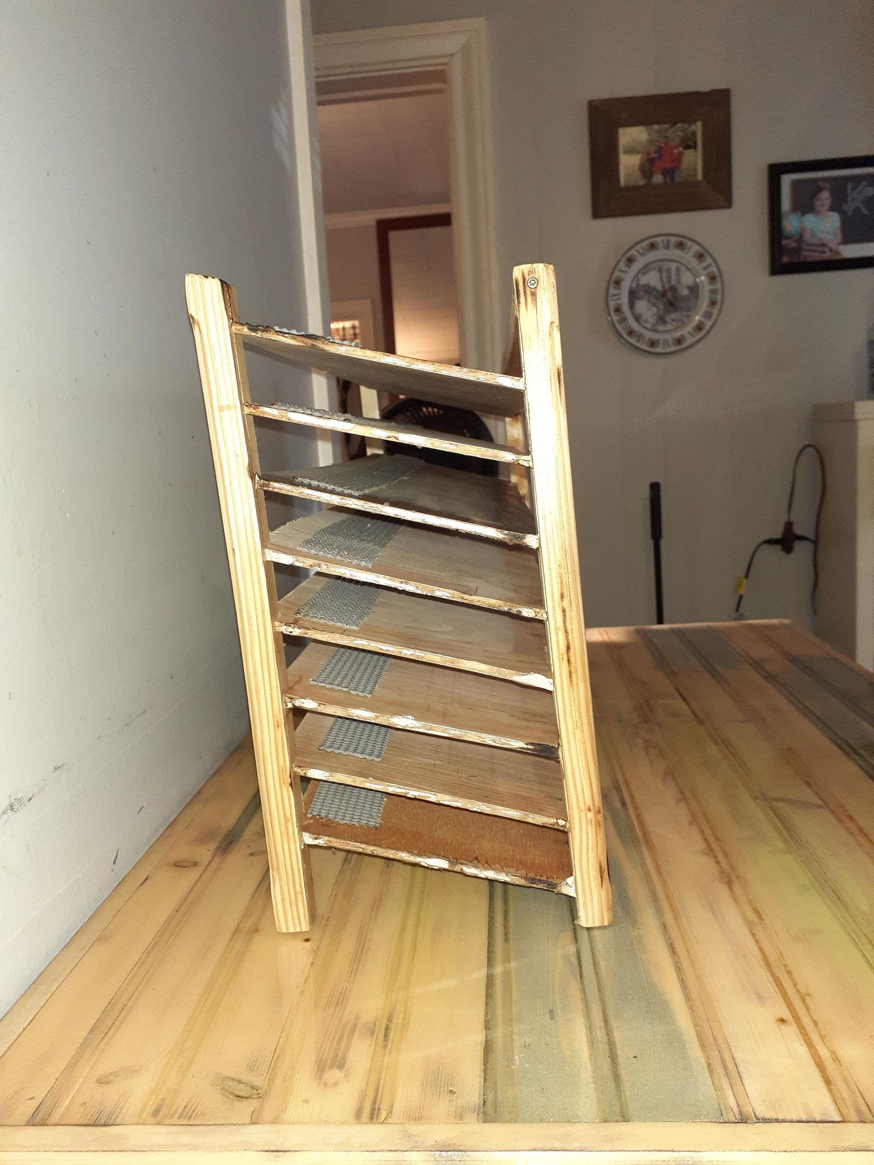 Angled Marker Display - Instructables