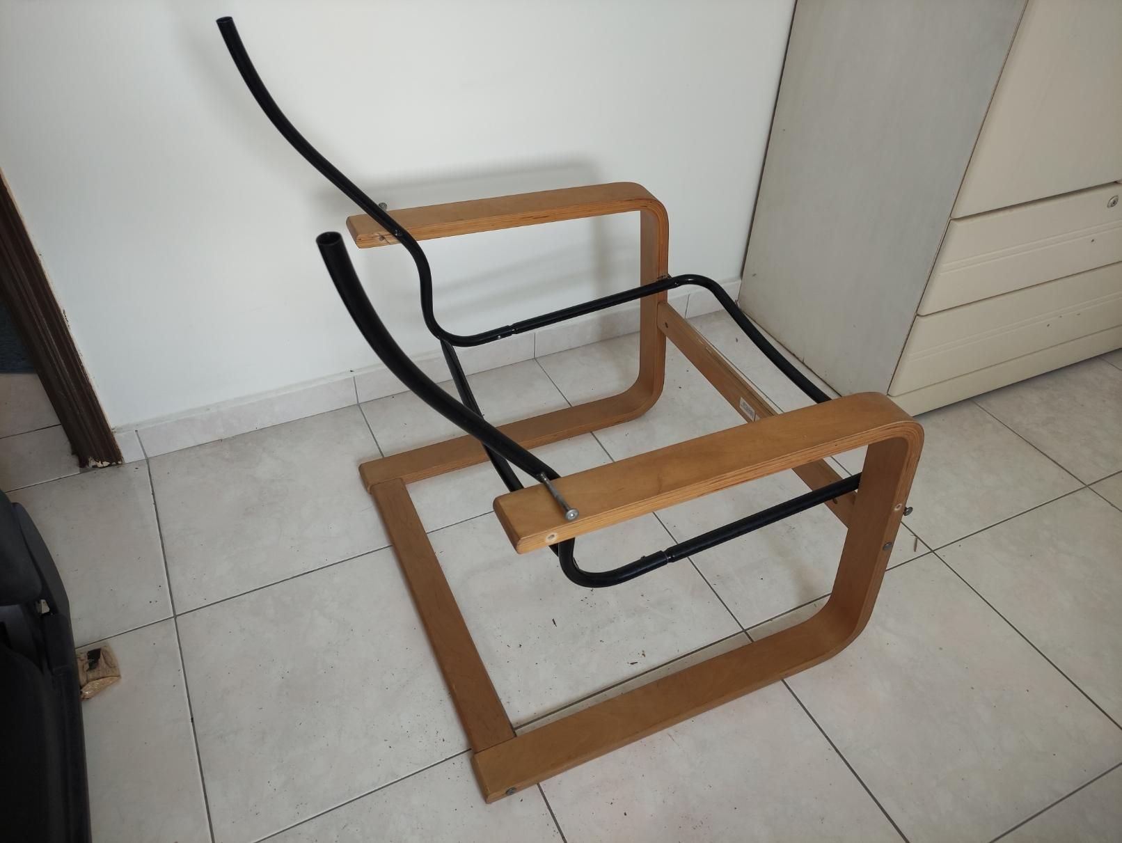 Simple Car Seat Couch : 5 Steps - Instructables