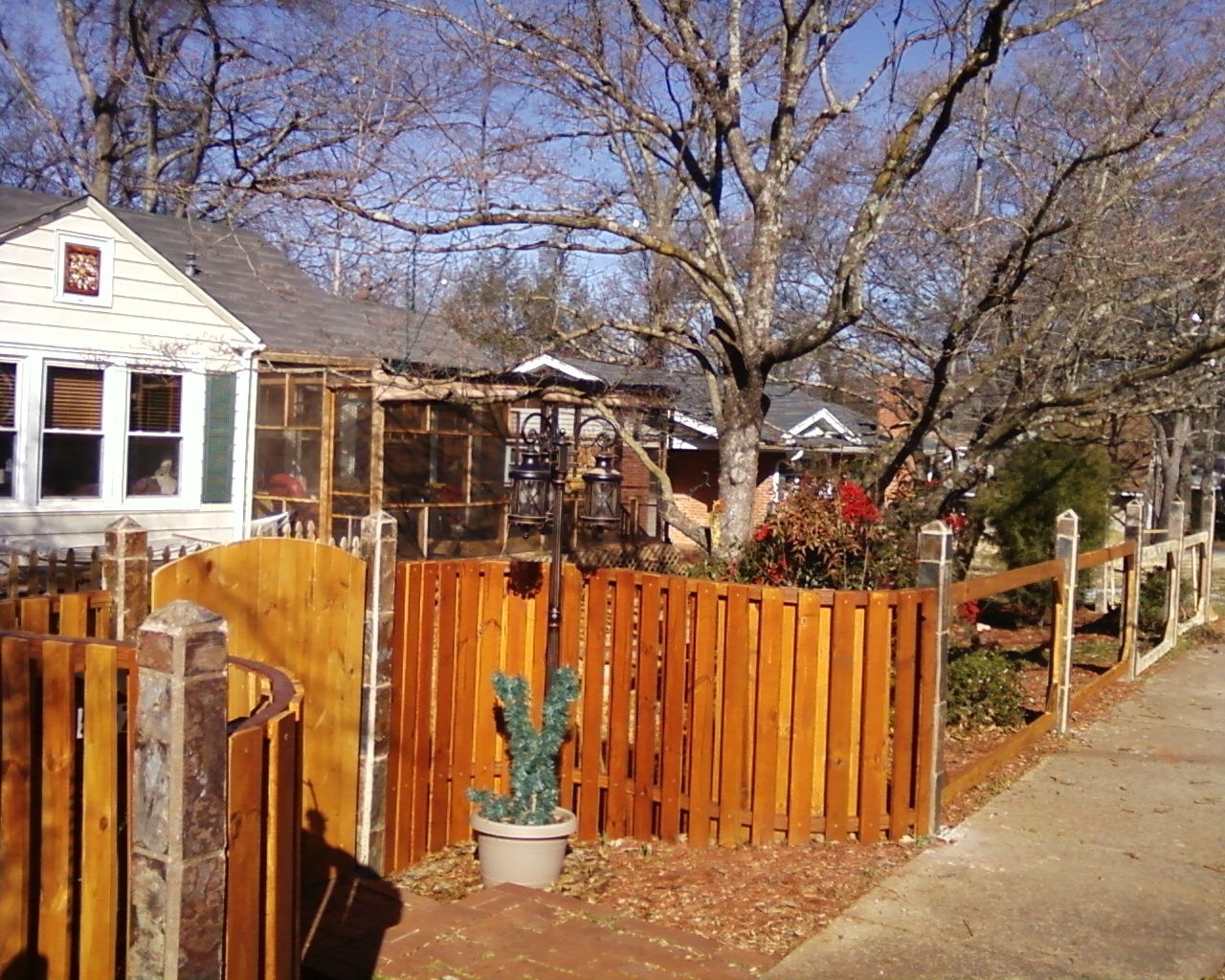 Build a Curved Wooden Fence : 3 Steps (with Pictures) - Instructables