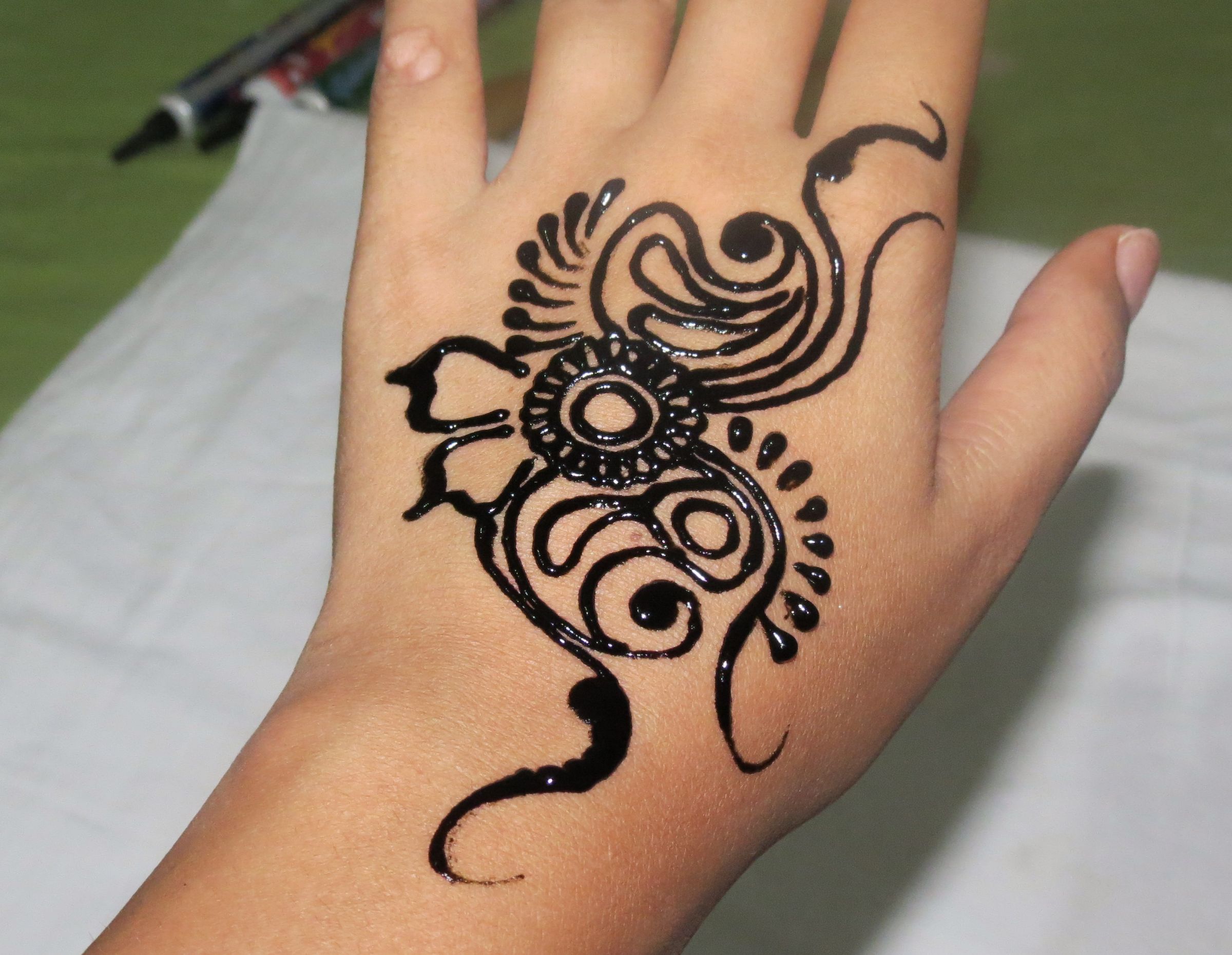 Coloured Henna : 8 Steps - Instructables