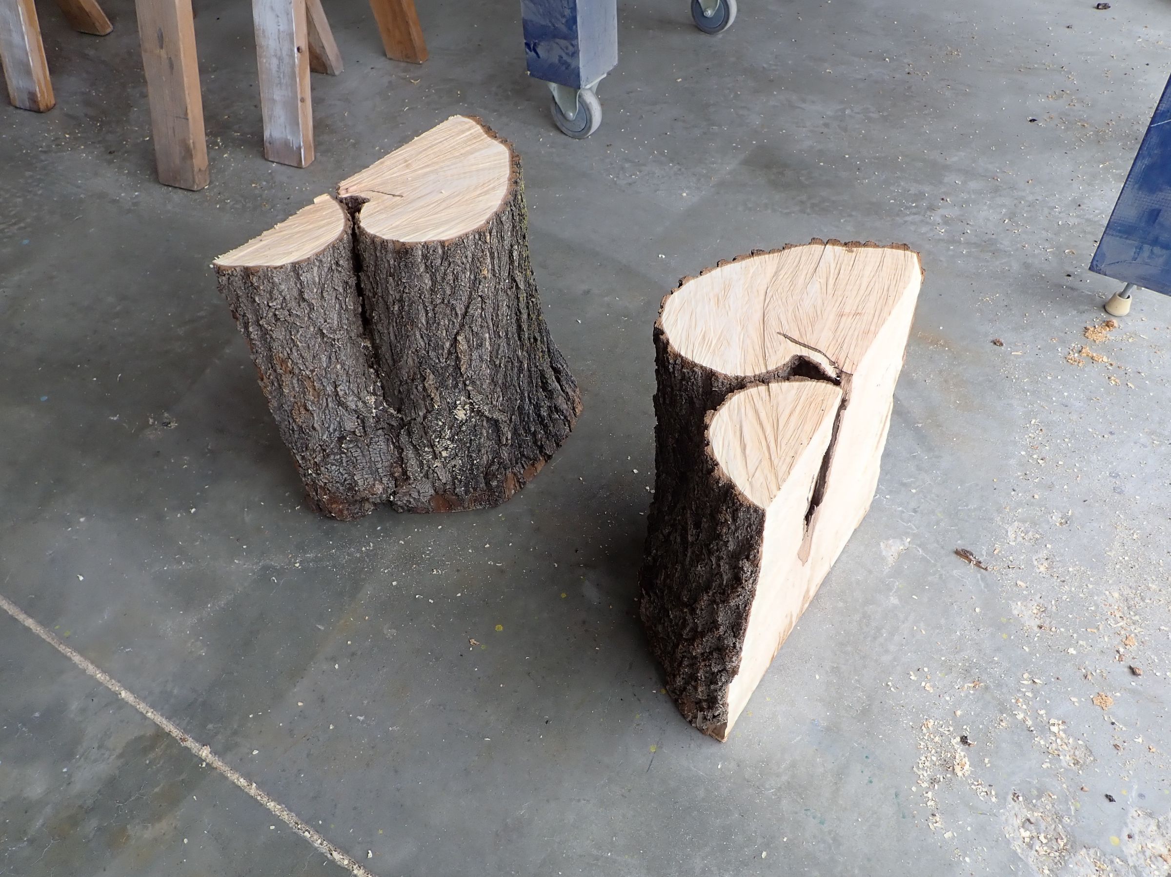 Simple Garden Bench From a Log : 11 Steps (with Pictures) - Instructables