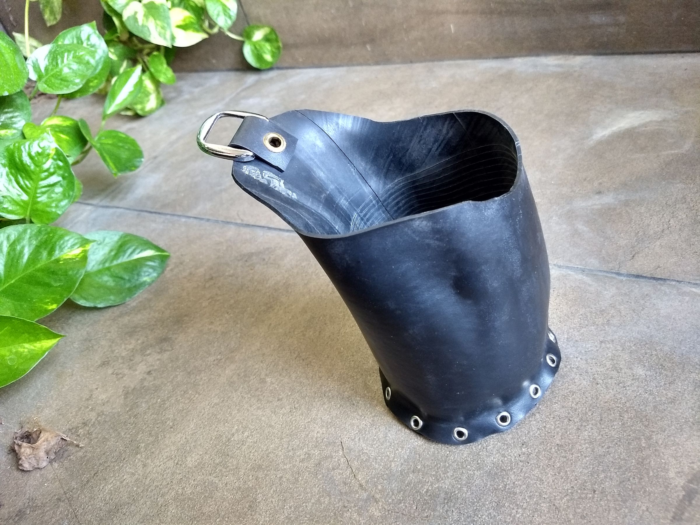 Make a Planter Using Car Inner Tube : 4 Steps (with Pictures ...