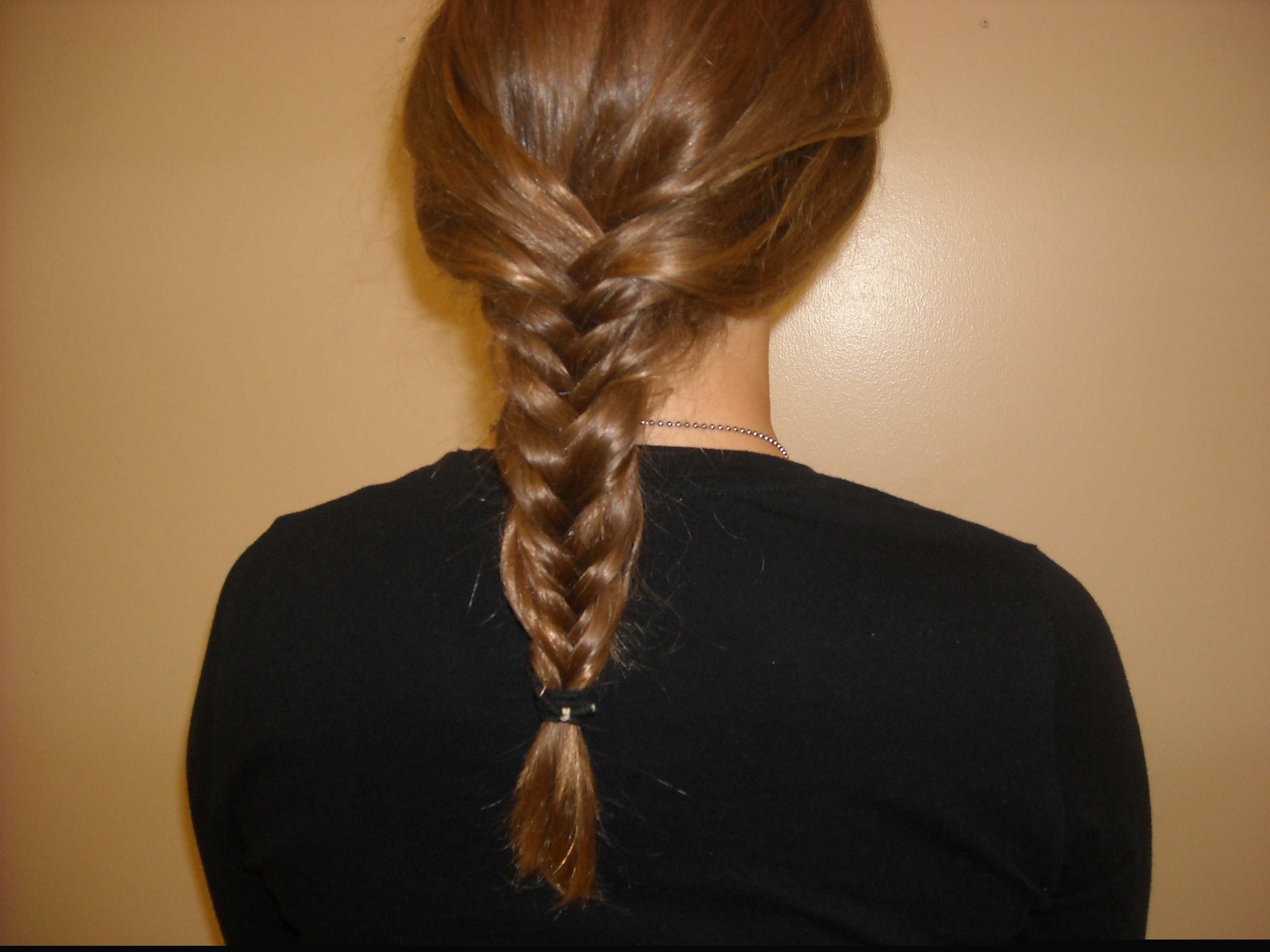 How to Fishtail Braid : 7 Steps - Instructables