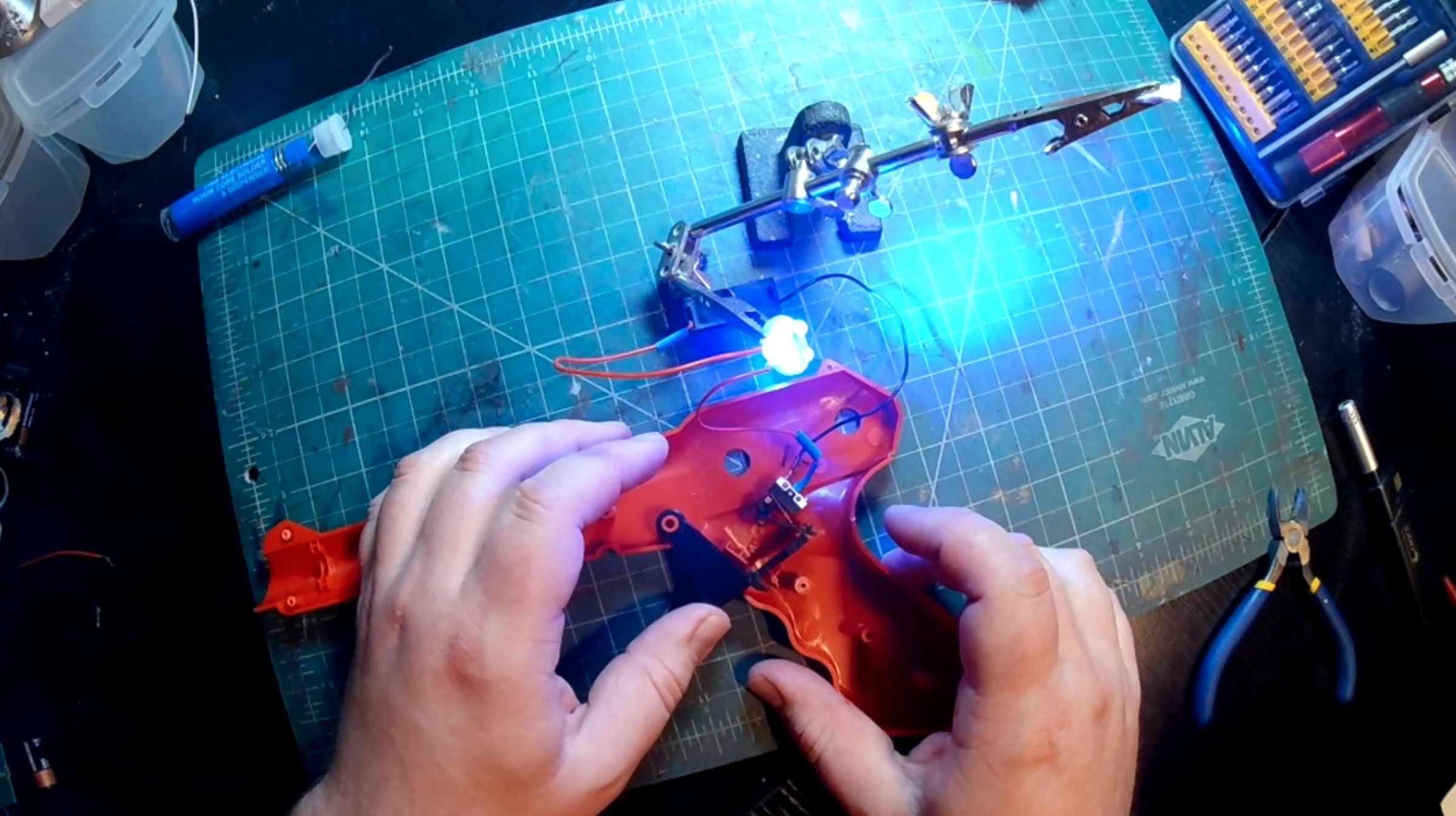 NES Zapper LED Mod : 4 Steps - Instructables