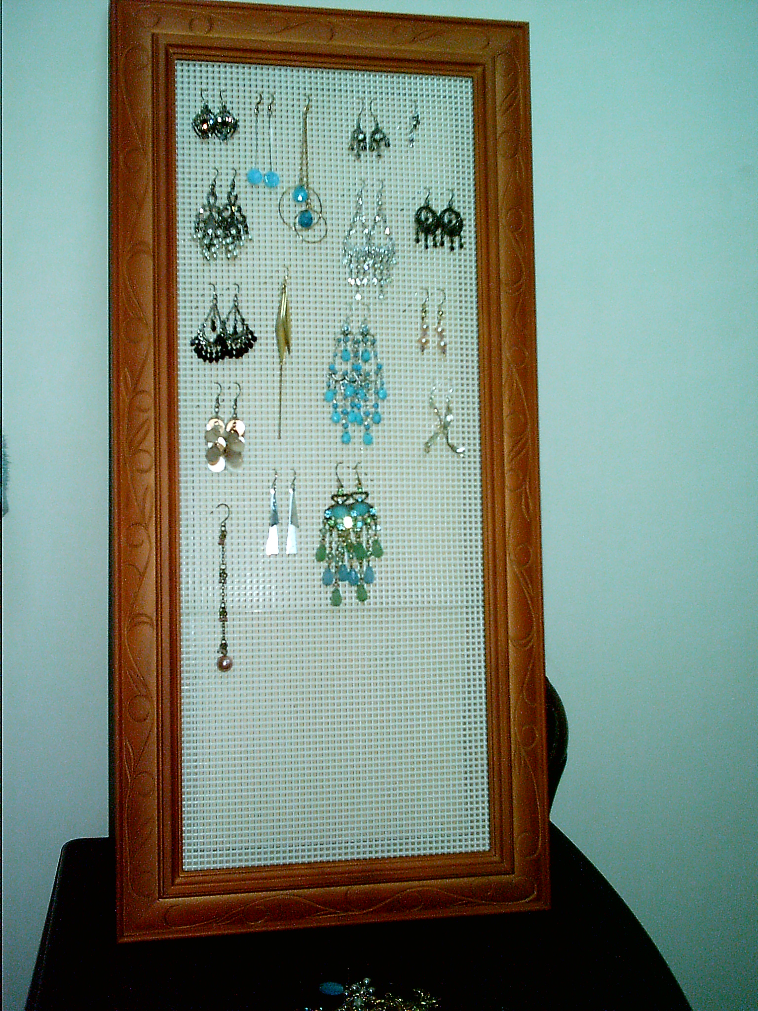 Decorative Earring Frame : 8 Steps - Instructables