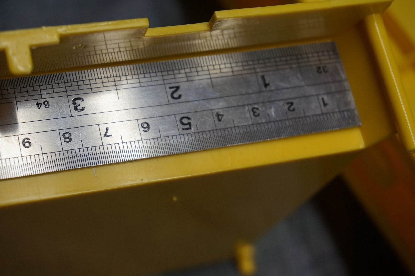 Lego Minifig Display Case Mod for Simpsons Minifigs : 5 Steps ...