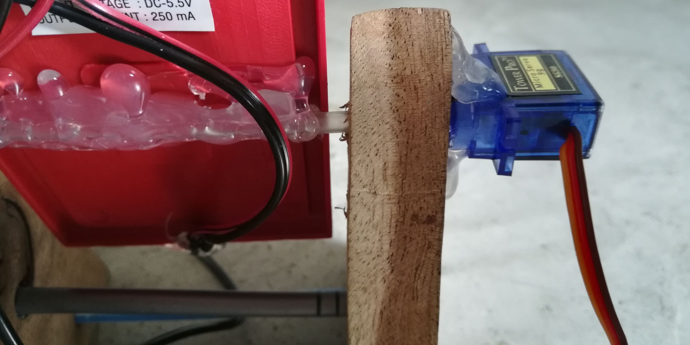 How to Make Solar Tracker Using Arduino and Servo Motor : 4 Steps ...