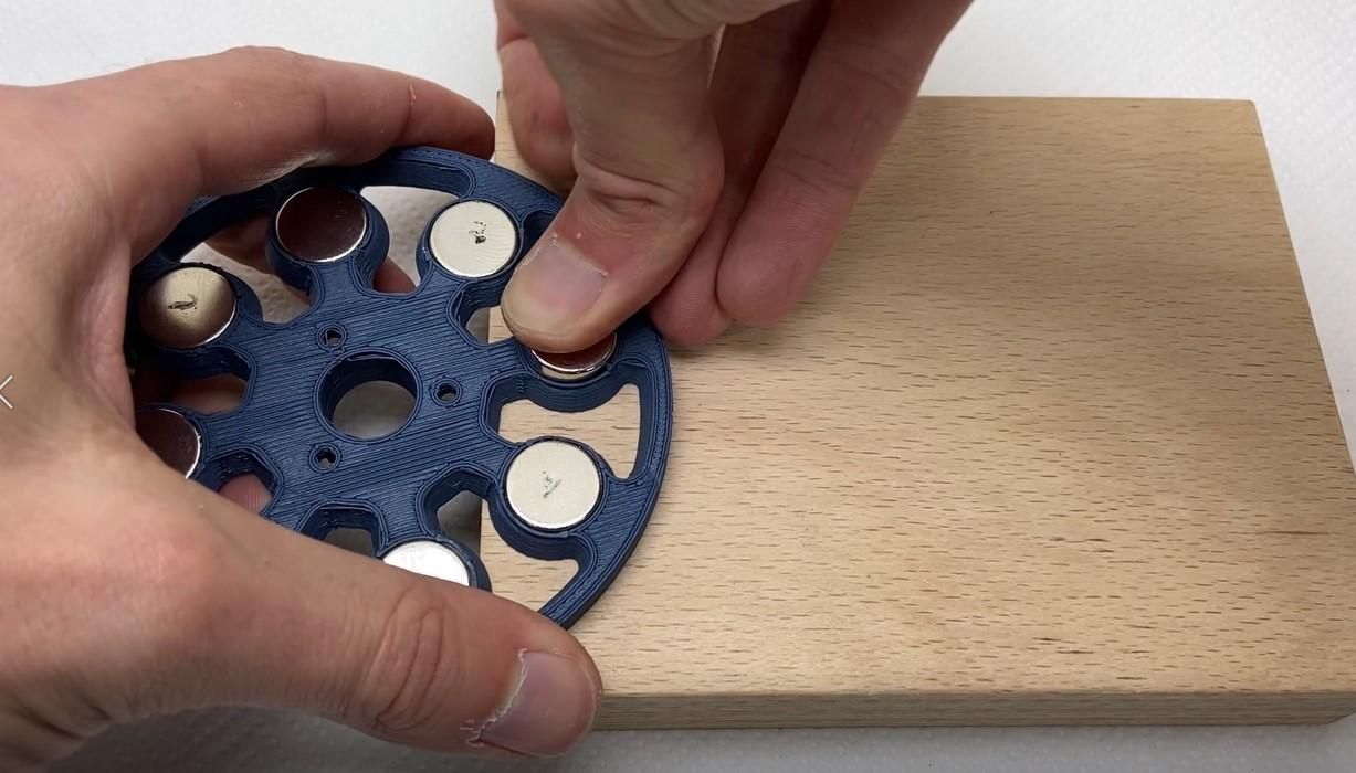 3D Printed Generator and How It Works. : 9 Steps - Instructables