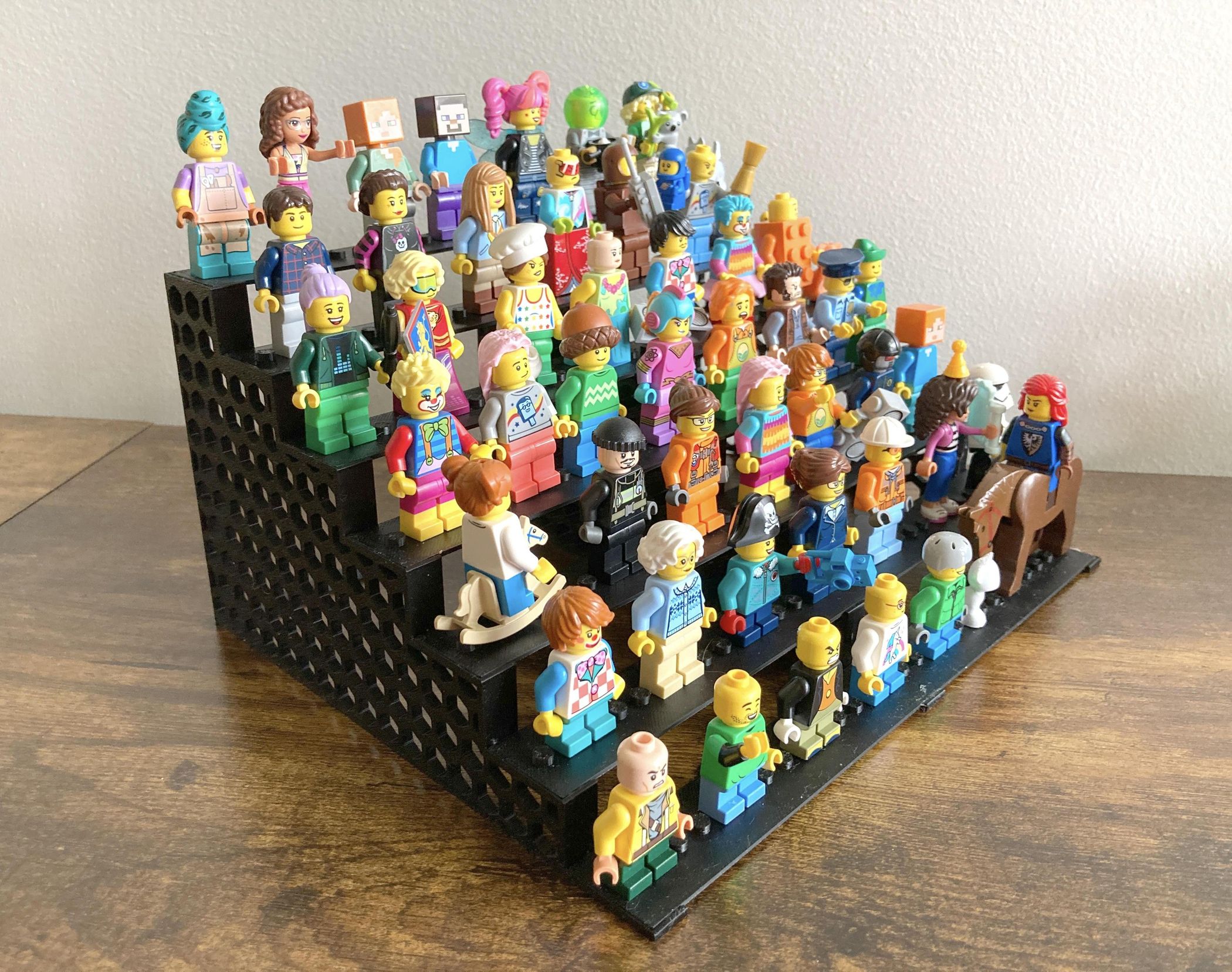 LEGO Minifig Stand / Display : 10 Steps (with Pictures) - Instructables