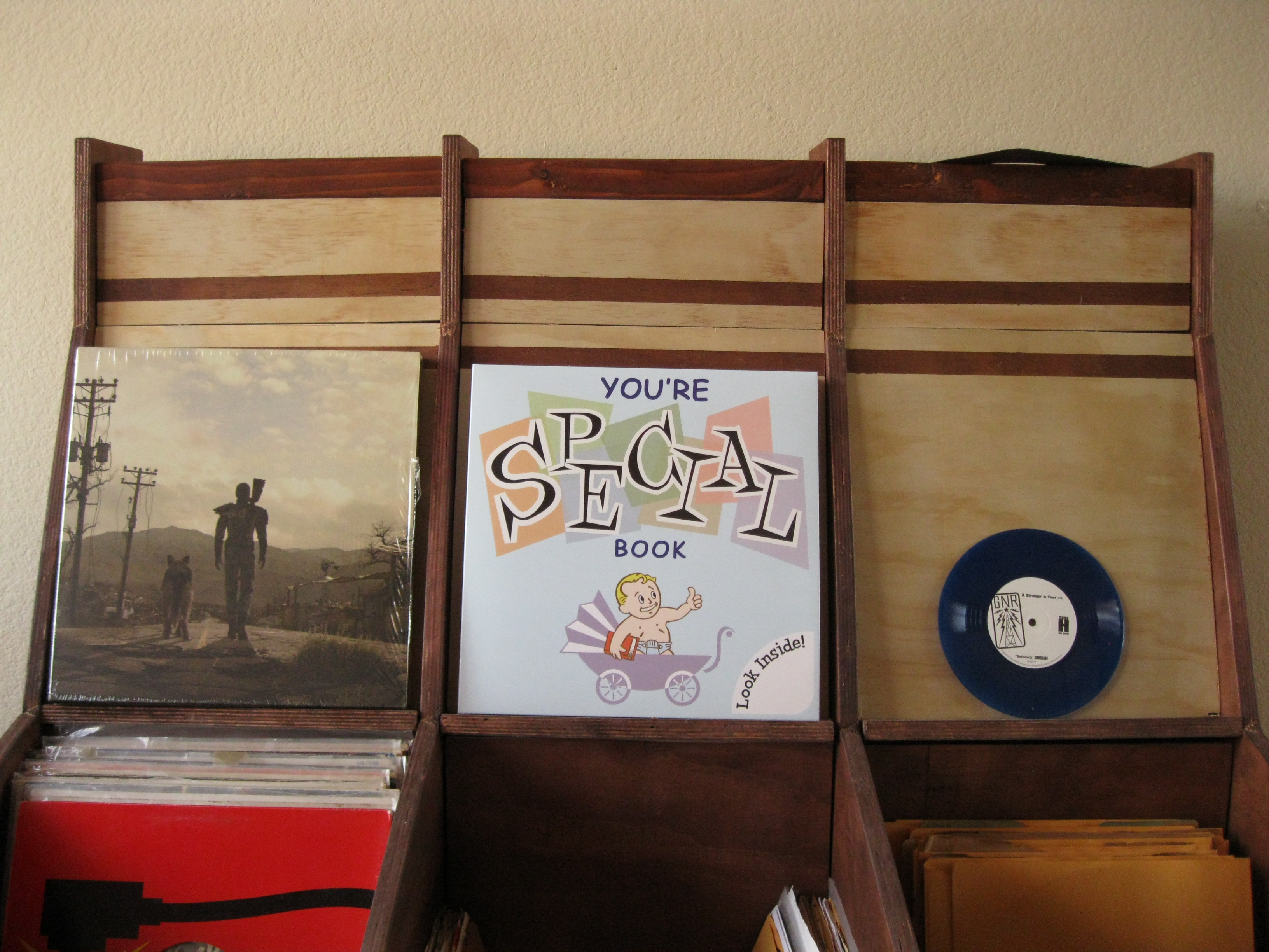 Bioshock's Rapture Records Bin : 8 Steps (with Pictures) - Instructables