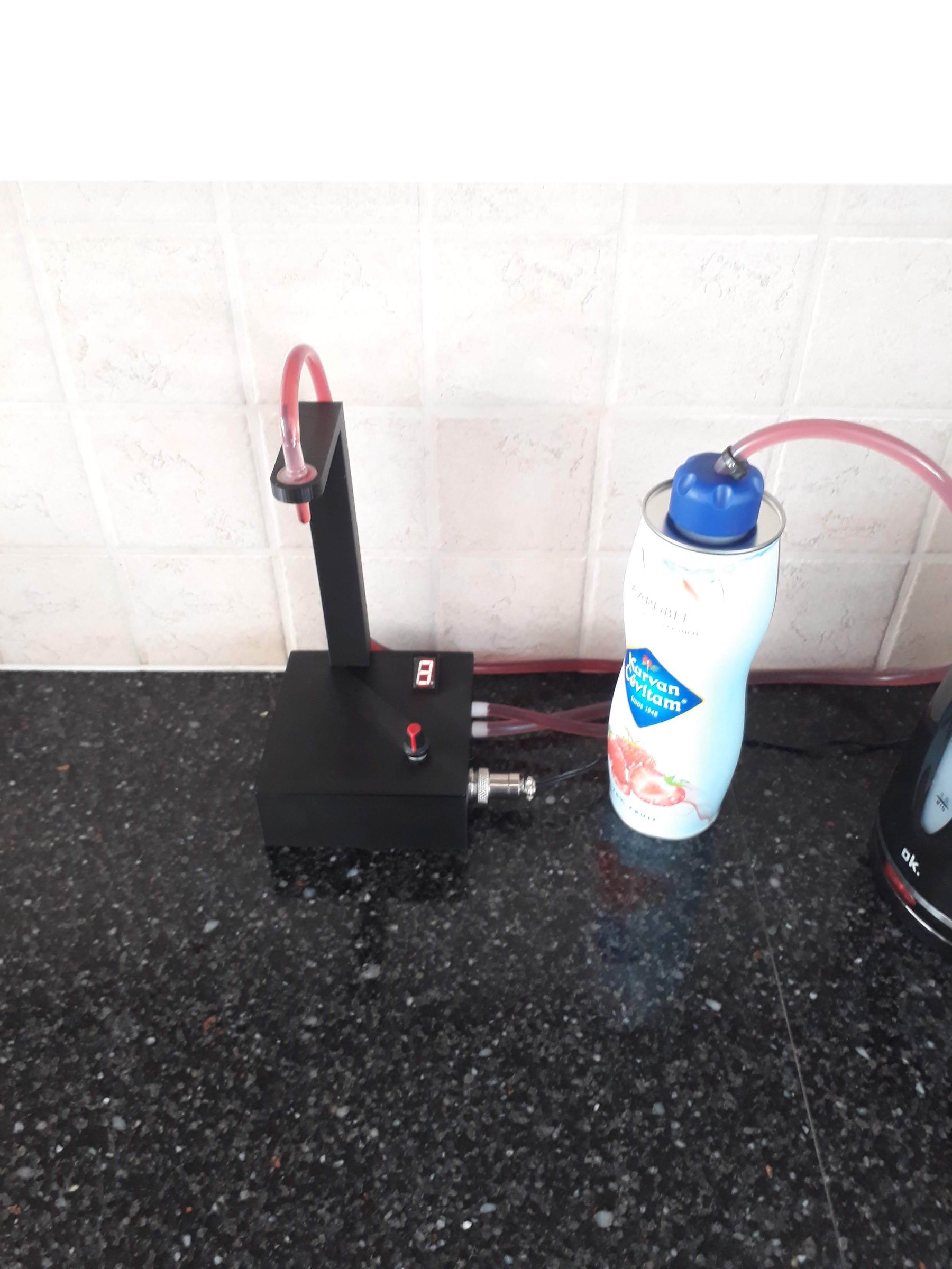 Lemonade Dispenser : 4 Steps - Instructables