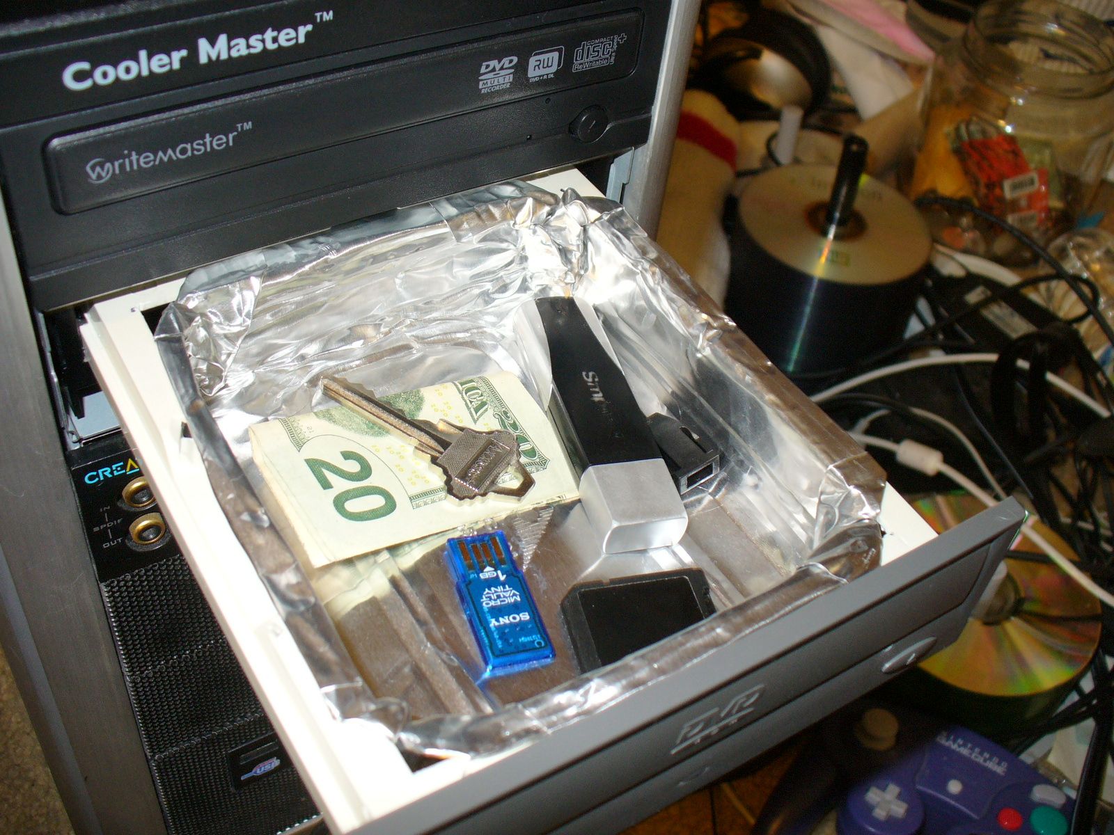 Dvd Drive Hidden Storage : 3 Steps - Instructables
