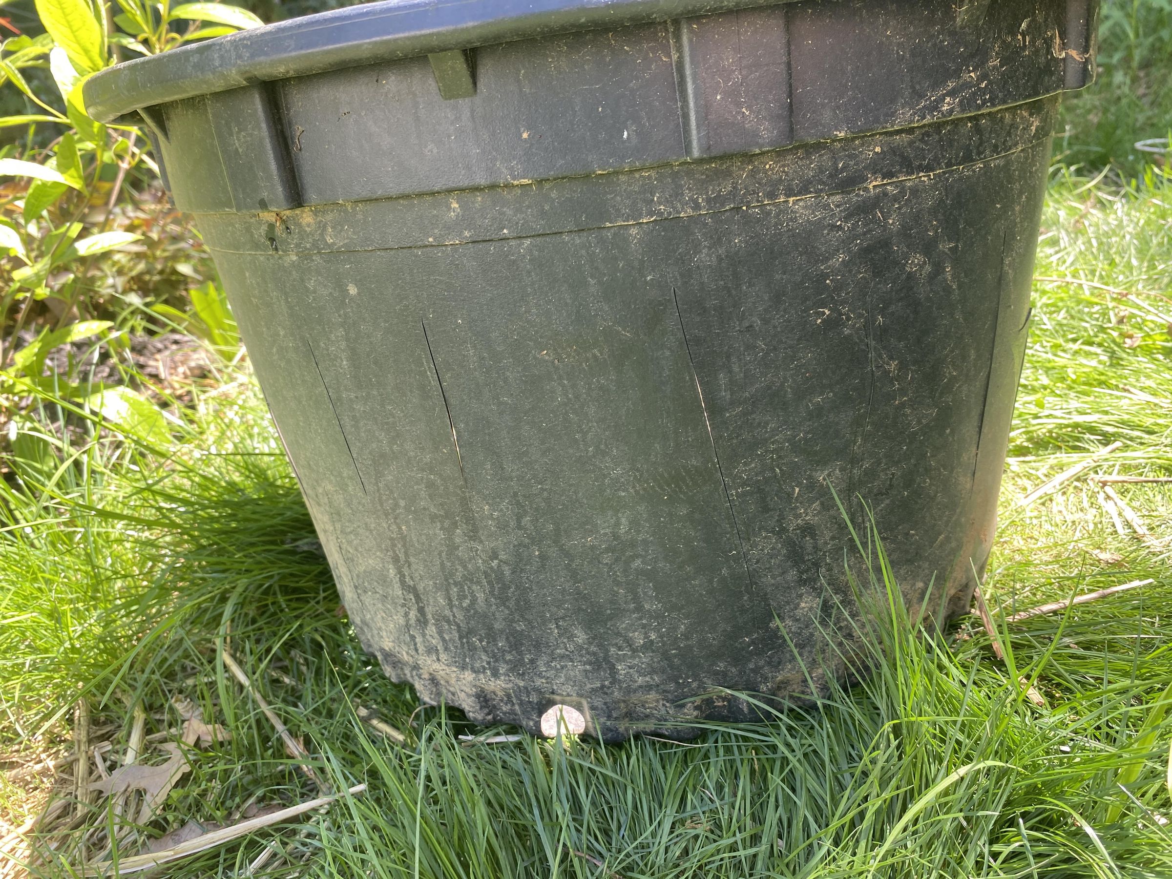 Super Easy Recycled Compost Bin : 9 Steps (with Pictures) - Instructables