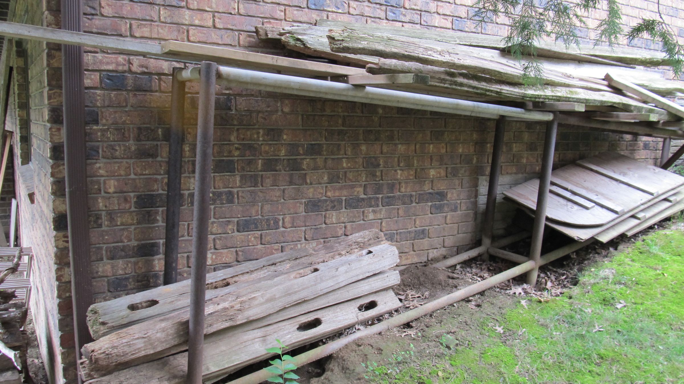 Grape Vine Trellis From a Salvaged Split-Rail Fence : 7 Steps (with ...