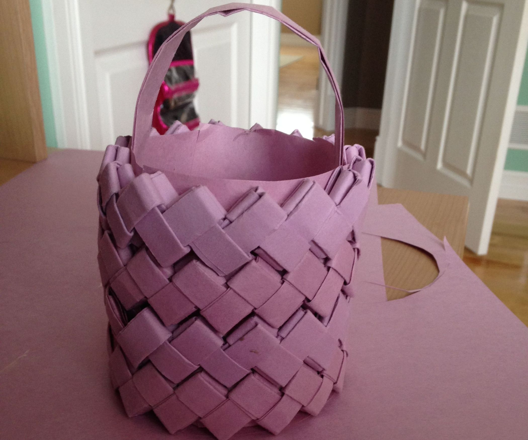 How to Weave a Paper Basket : 24 Steps (with Pictures) - Instructables
