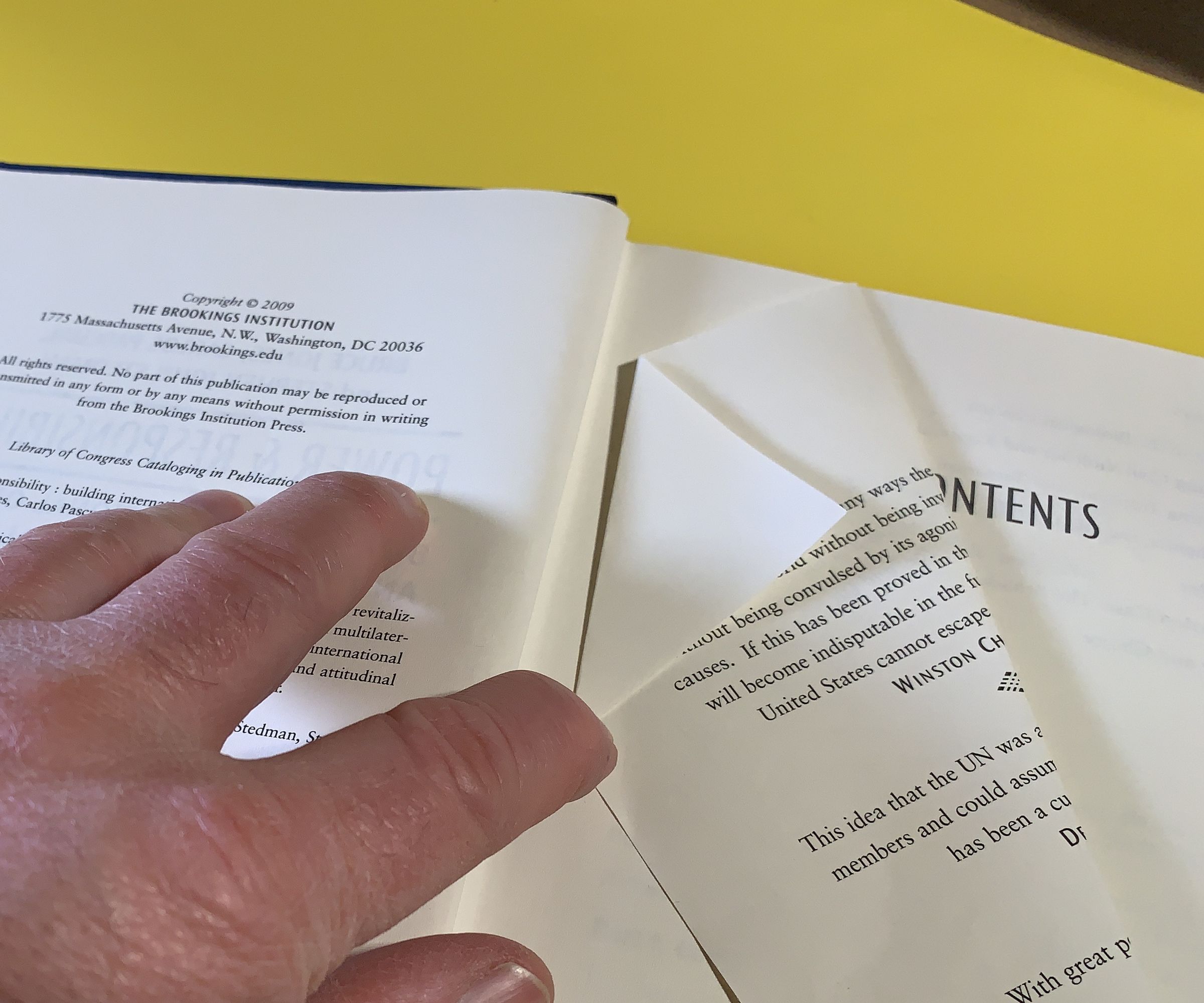 BOOK FOLDING PEAKS & VALLEYS : 8 Steps (with Pictures) - Instructables