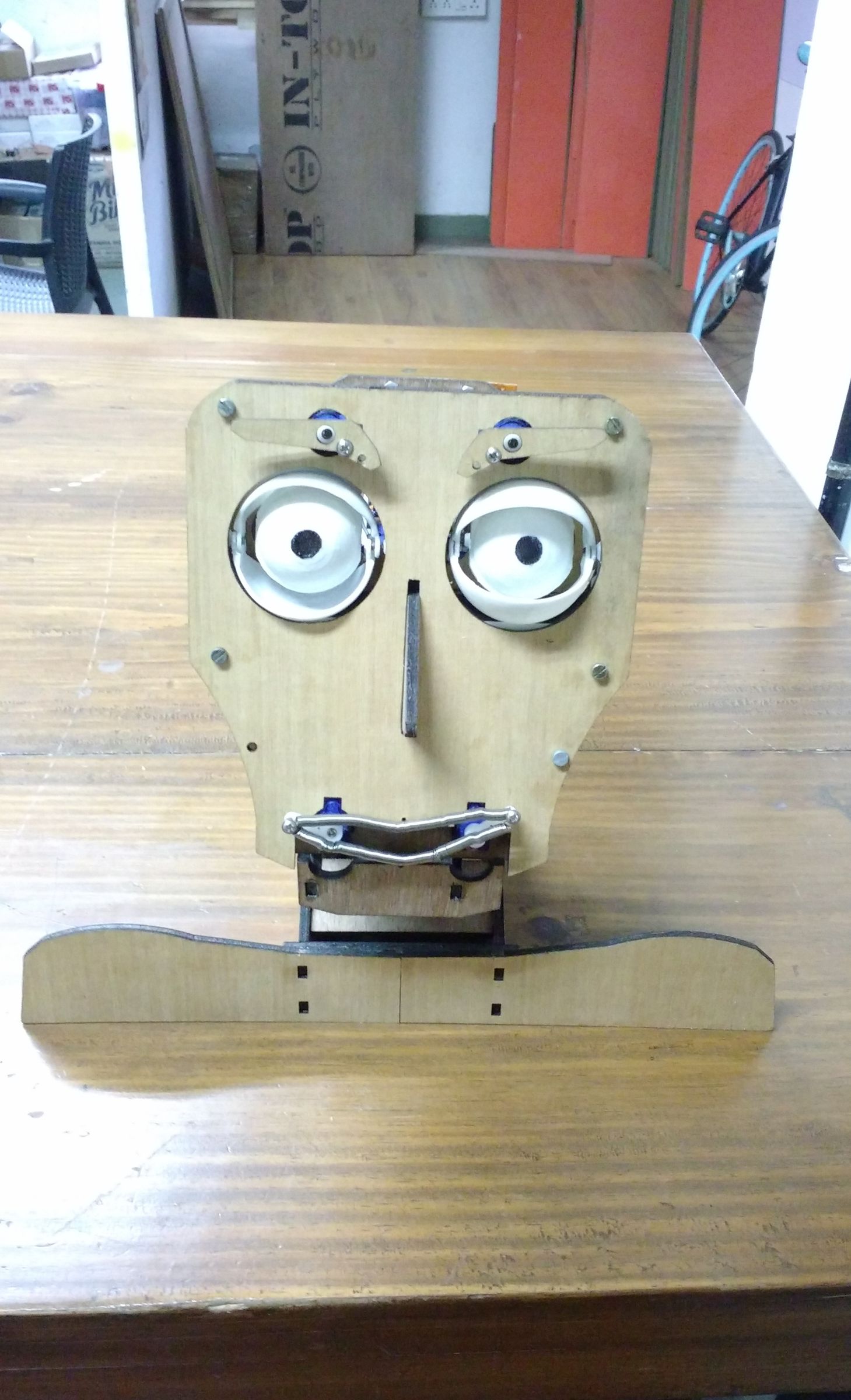 FRITZ - ANIMATRONIC ROBOTIC HEAD : 39 Steps (with Pictures) - Instructables