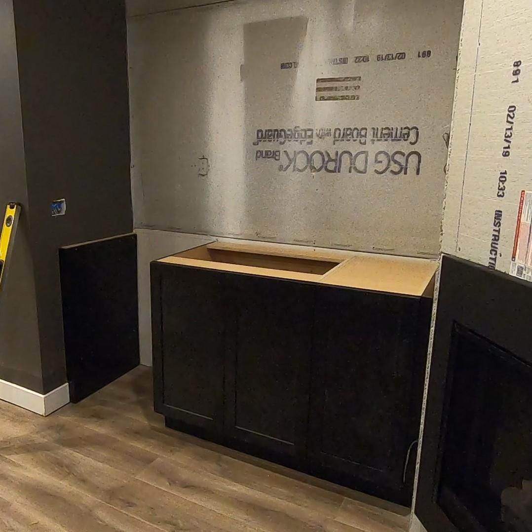 Live Edge Bar and Floating Shelves : 11 Steps (with Pictures ...