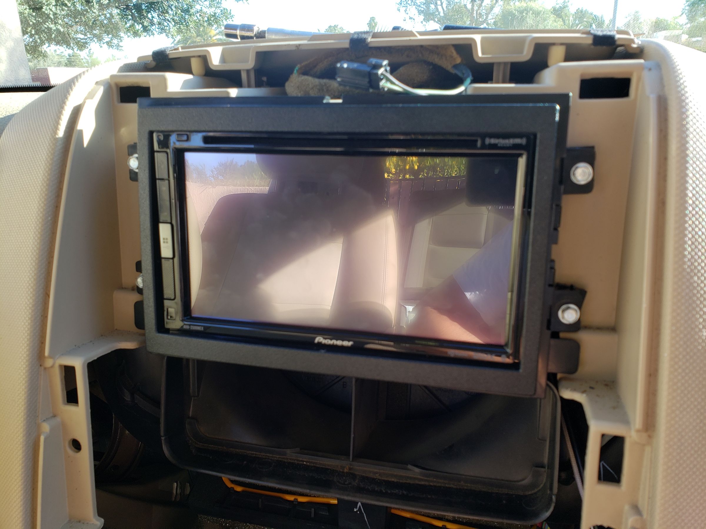 How to Install a Car Stereo : 6 Steps - Instructables