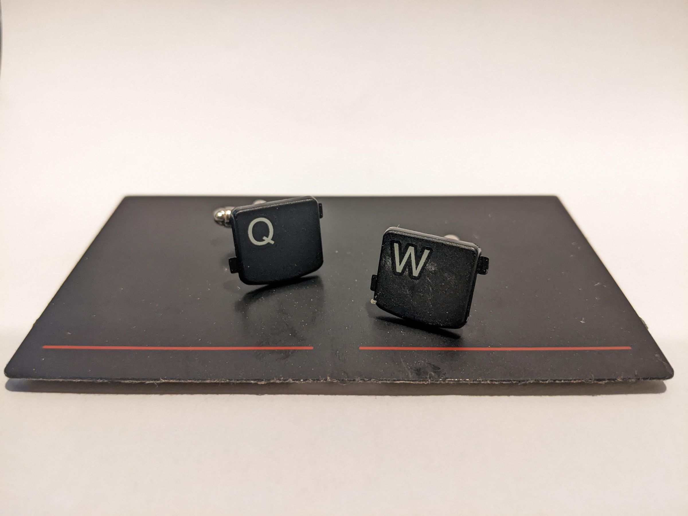Computer Cufflinks : 5 Steps (with Pictures) - Instructables