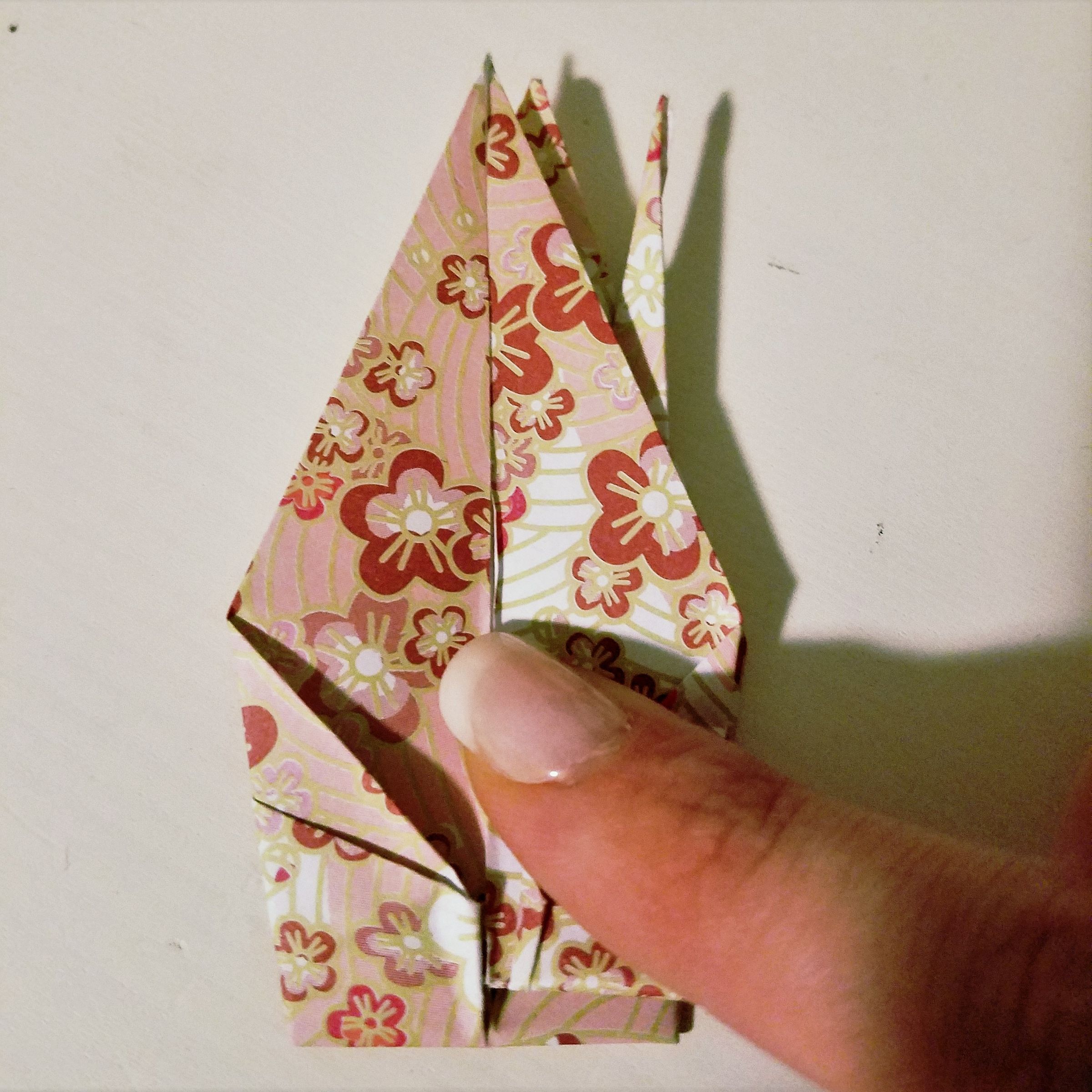How to Fold a Paper Crane : 17 Steps (with Pictures) - Instructables