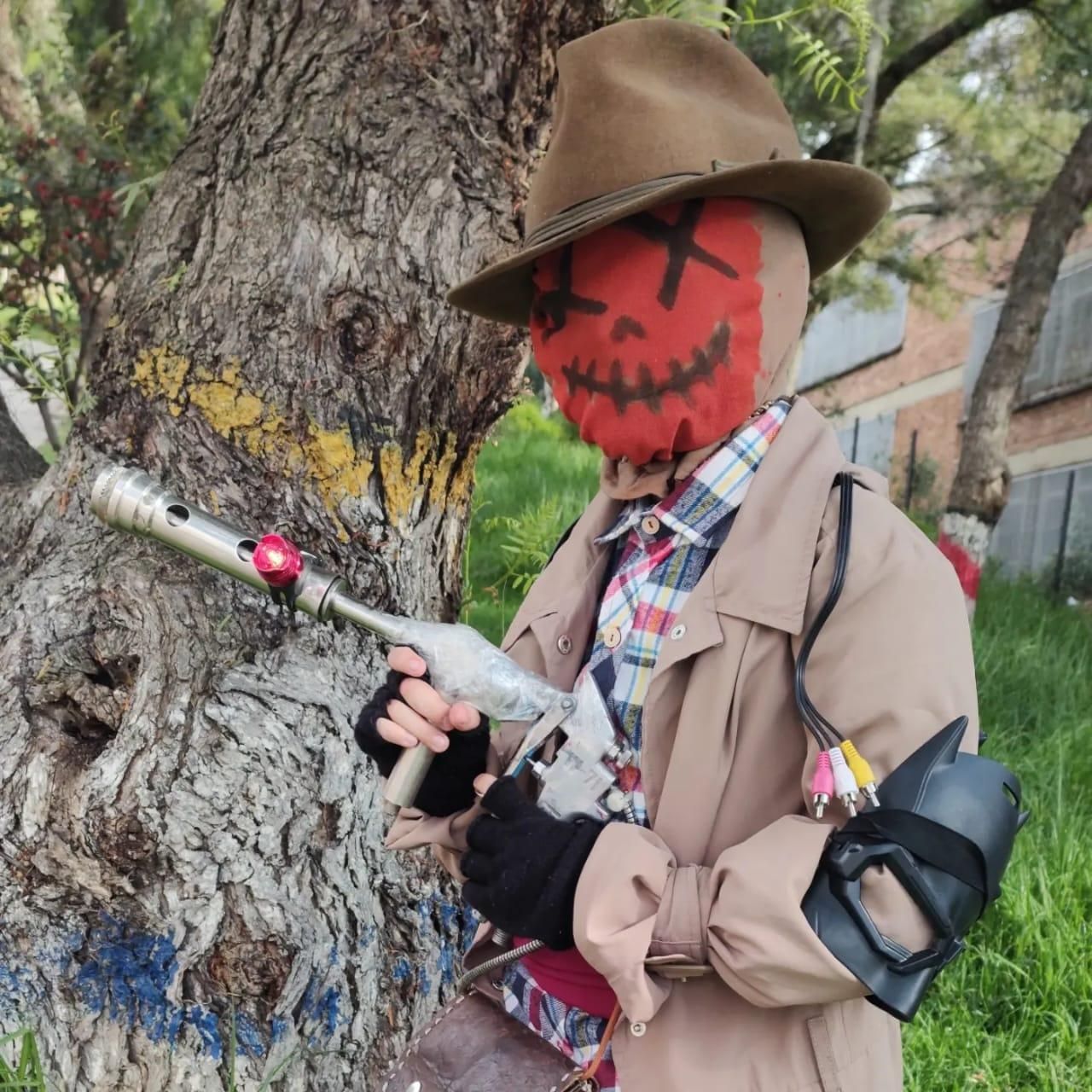 Easy Scarecrow Kids Costume : 5 Steps (with Pictures) - Instructables