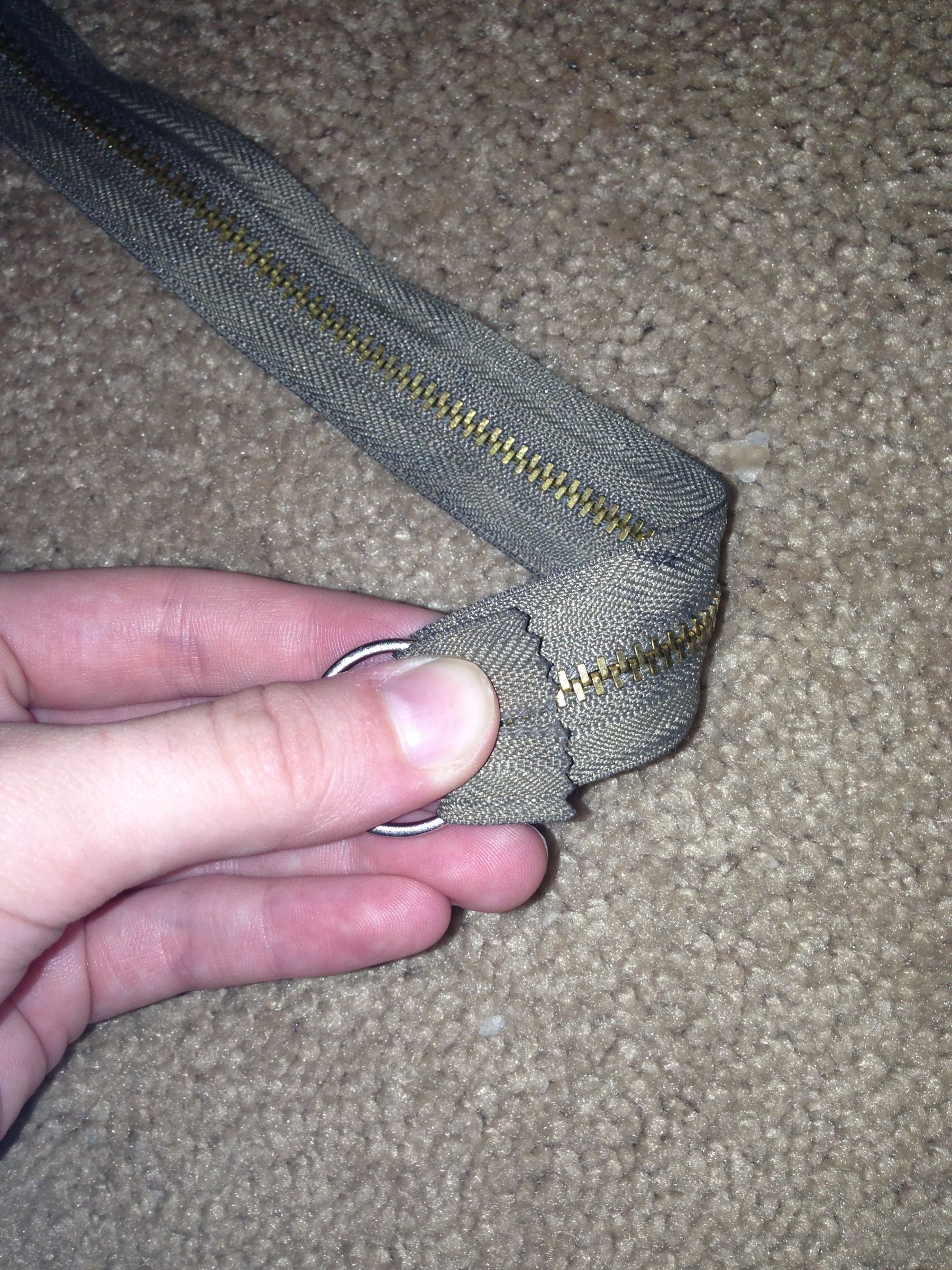 Quick and Easy Zipper Lanyard : 4 Steps - Instructables
