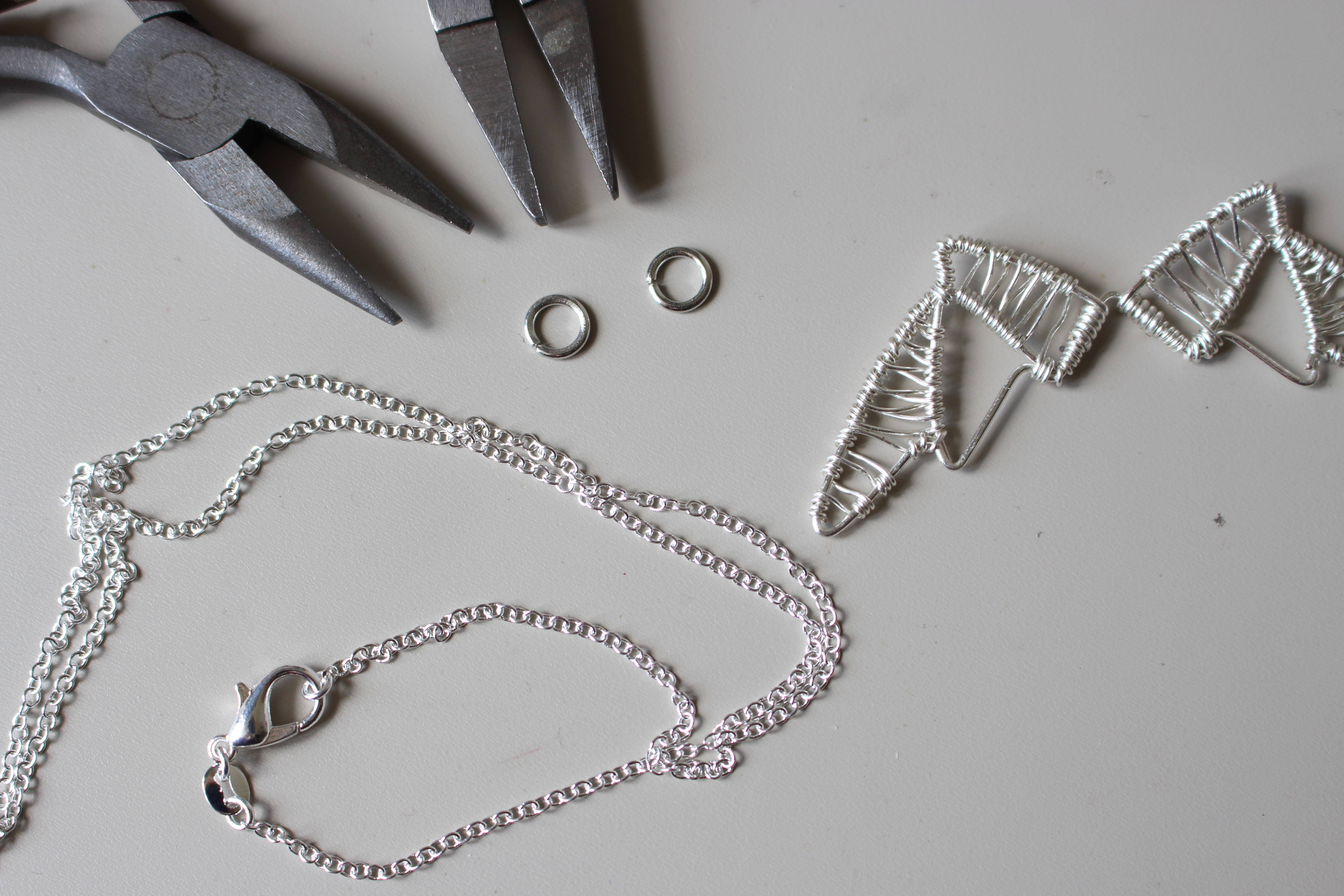 Wirework Wings Pendant : 13 Steps (with Pictures) - Instructables