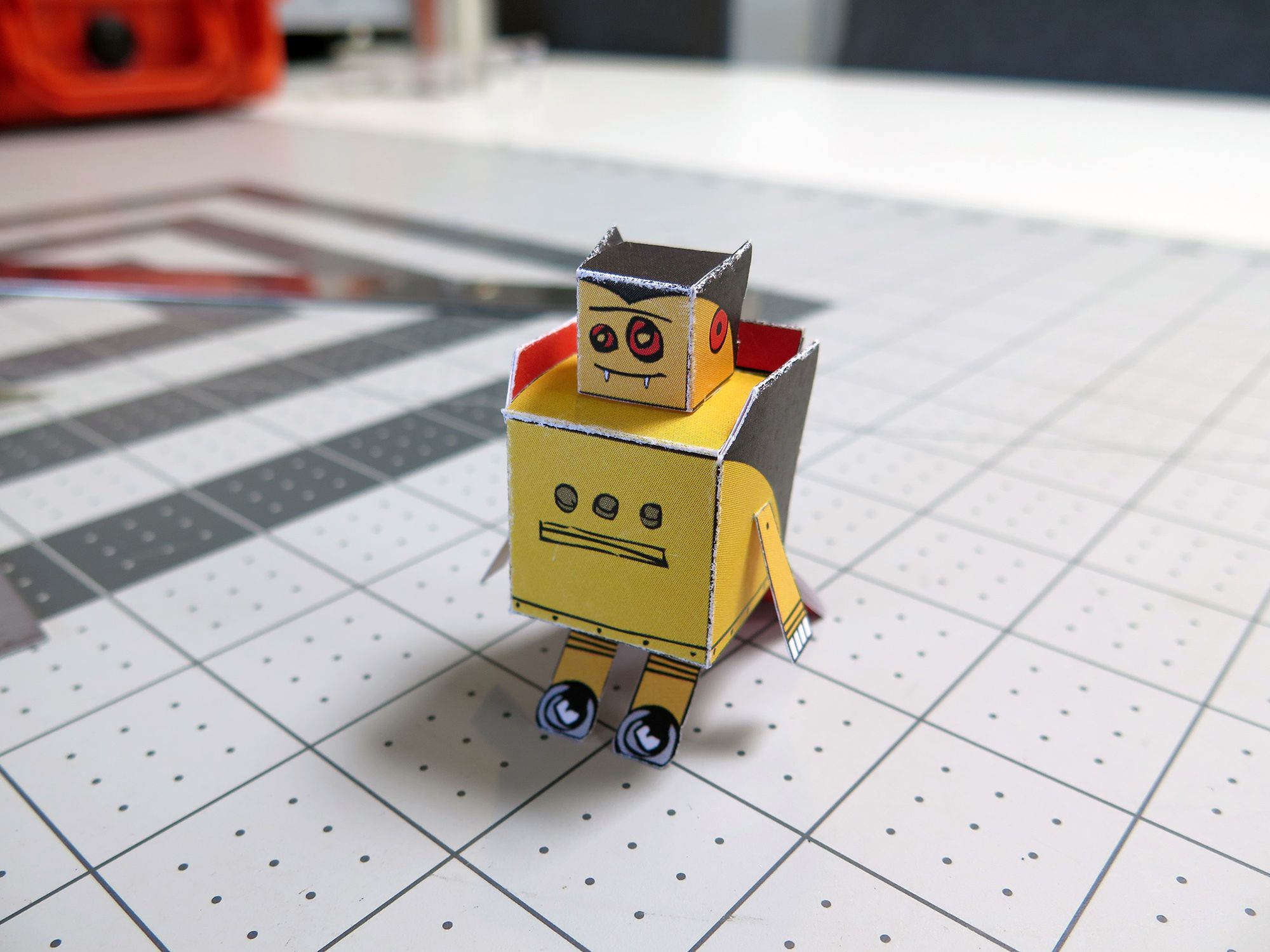 Vampire Robot Papercraft : 13 Steps (with Pictures) - Instructables