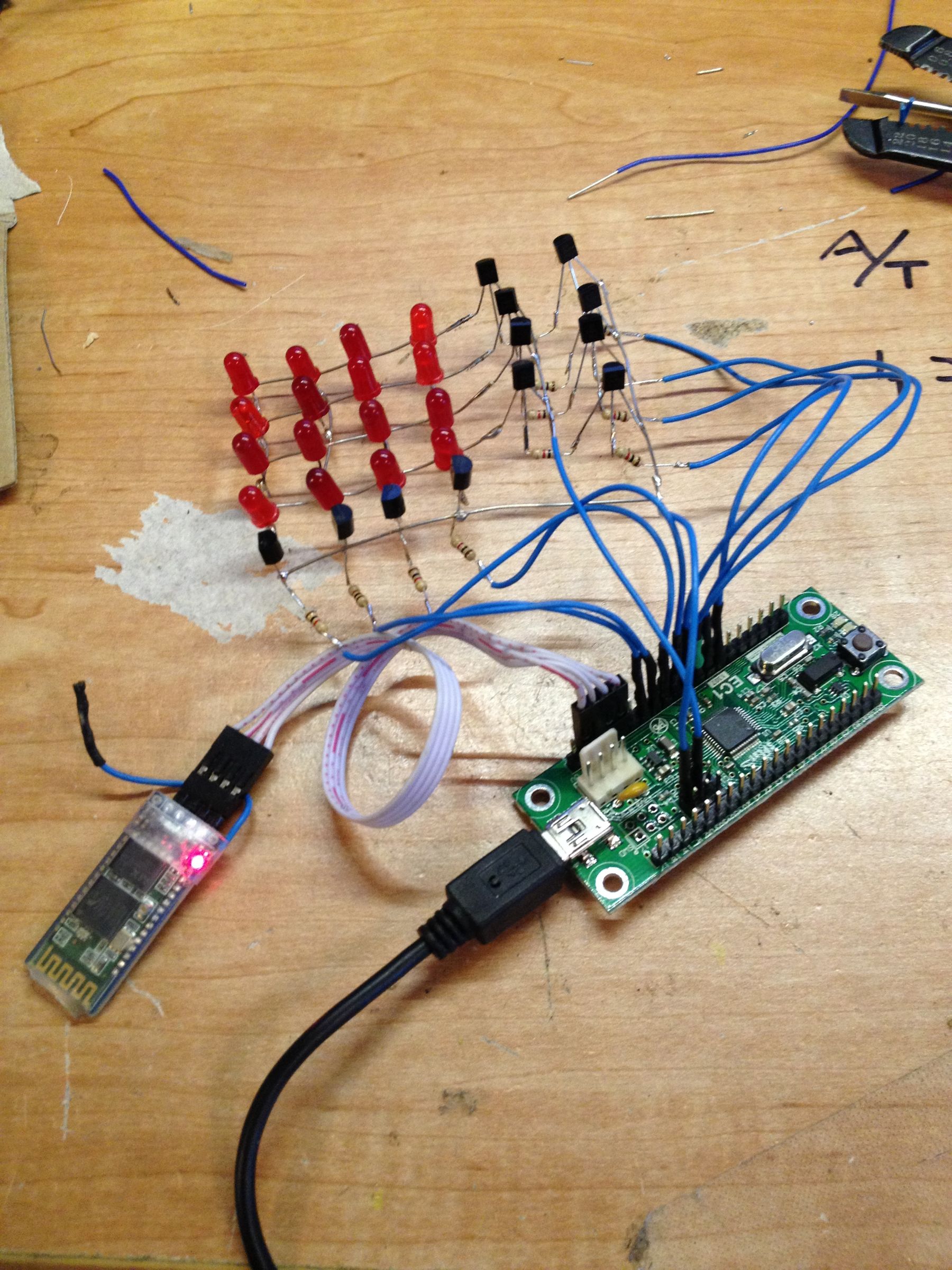 Bluetooth Controlled 4X4 Led Matrix Using a SPLat EC1 PLC : 10 Steps - Instructables
