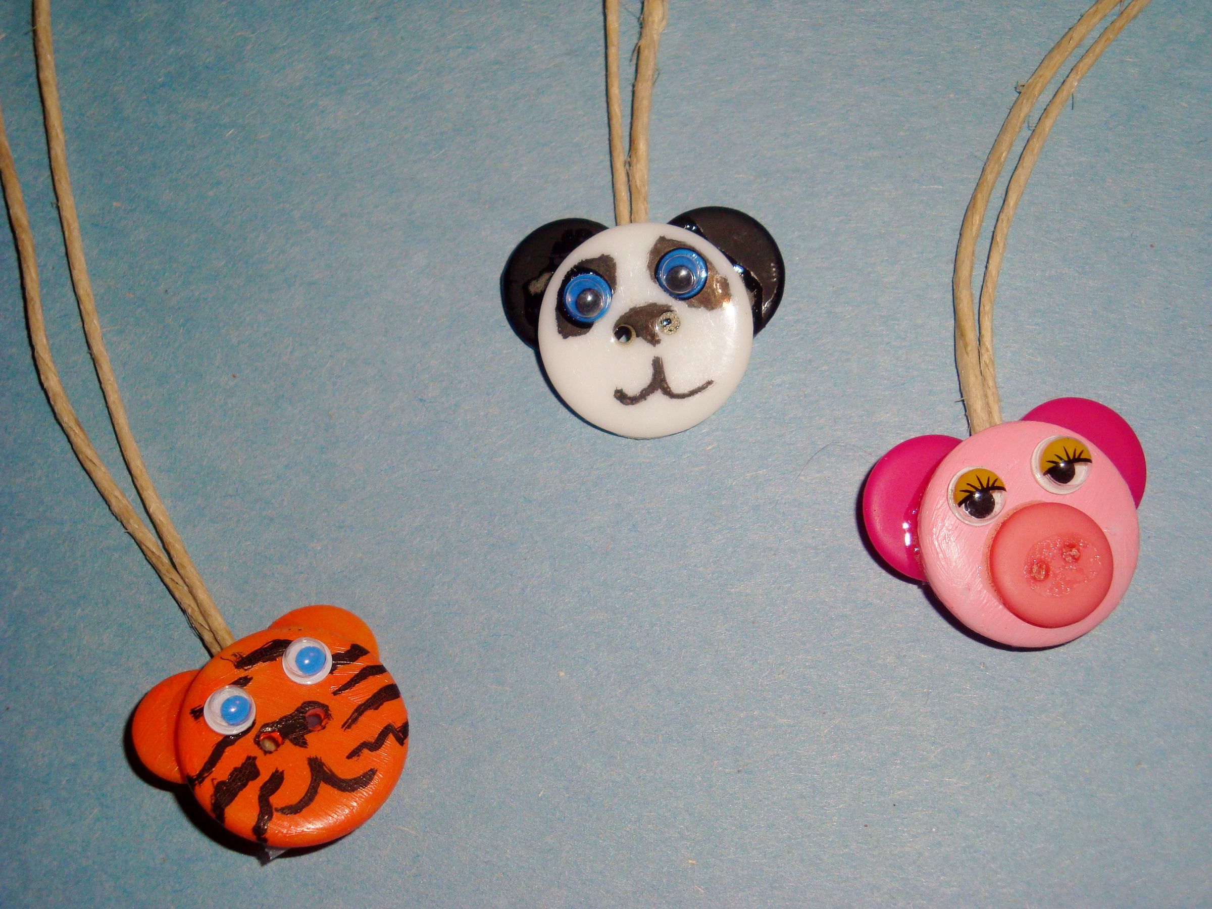 Button Animal Necklace : 4 Steps - Instructables