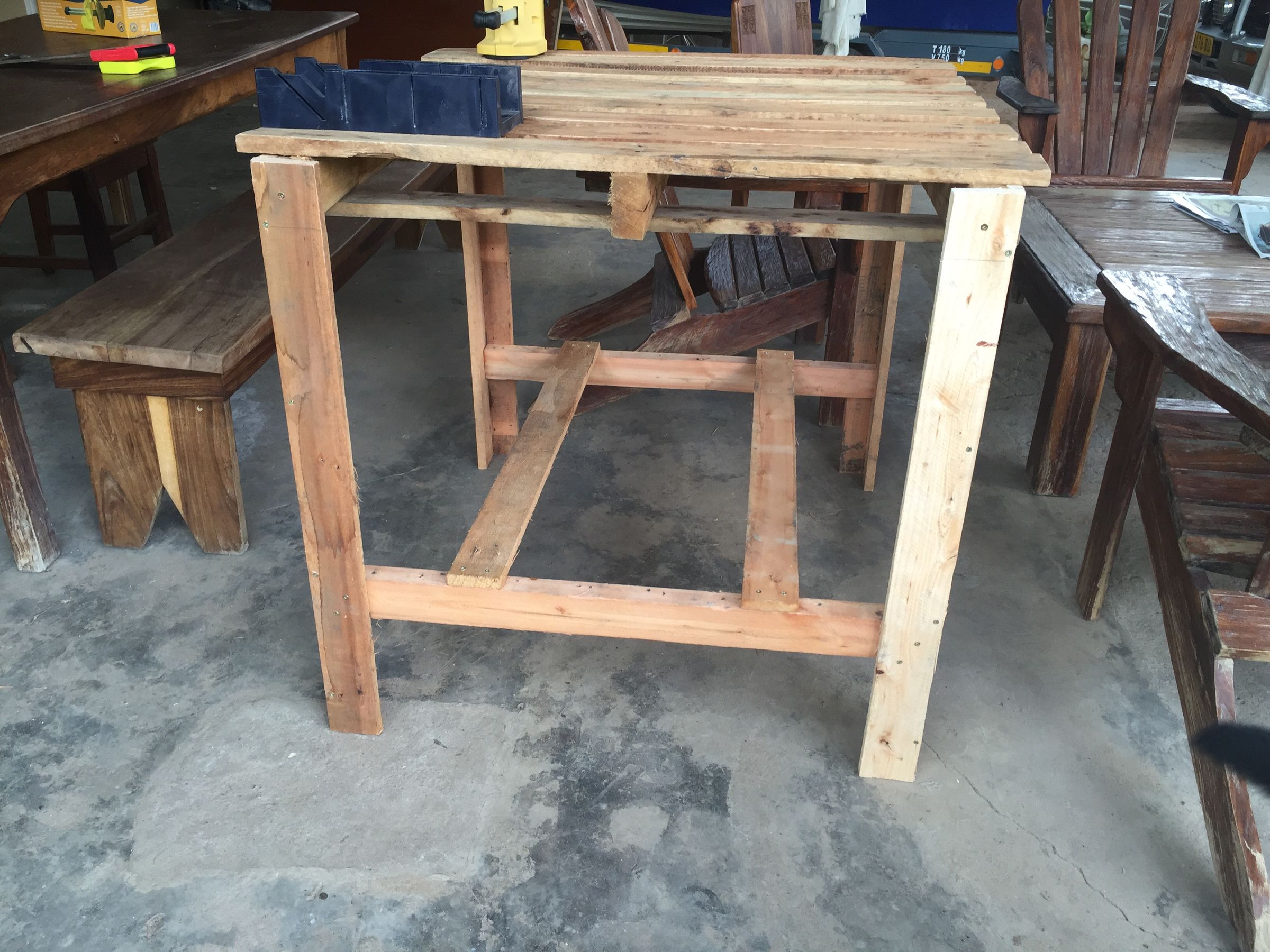 Pallet Workbench : 4 Steps - Instructables