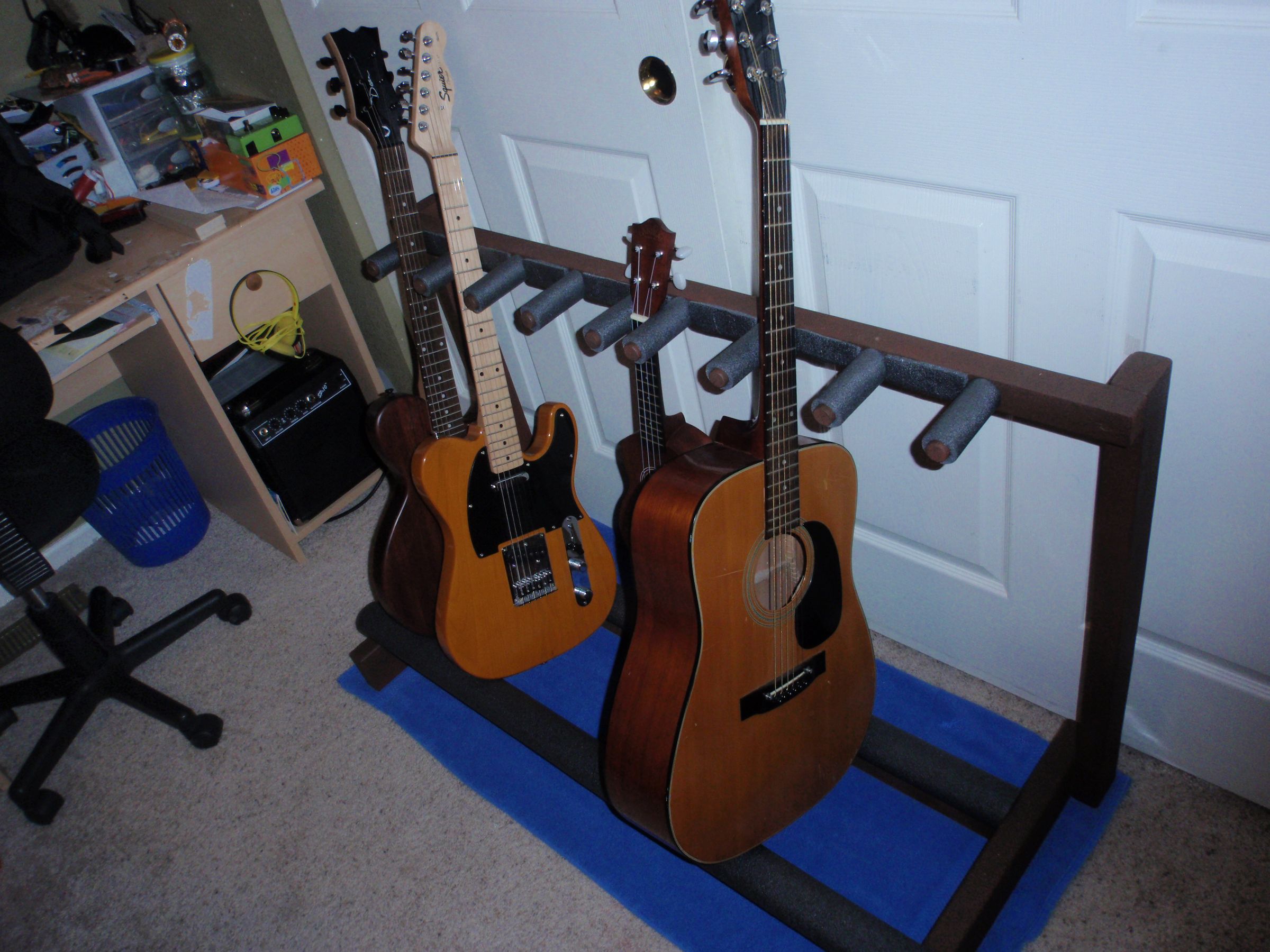 My Multiple Guitar Stand : 15 Steps (with Pictures) - Instructables