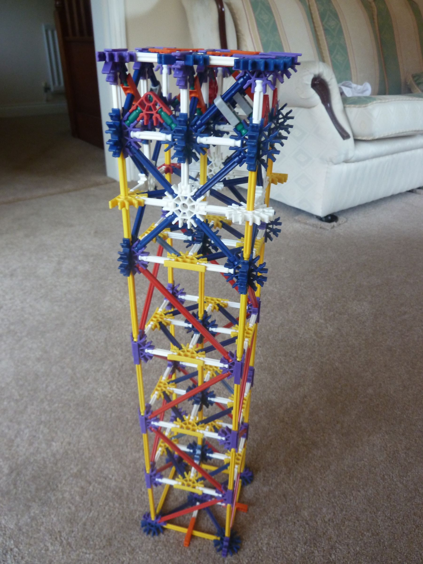 K'nex Table : 9 Steps - Instructables