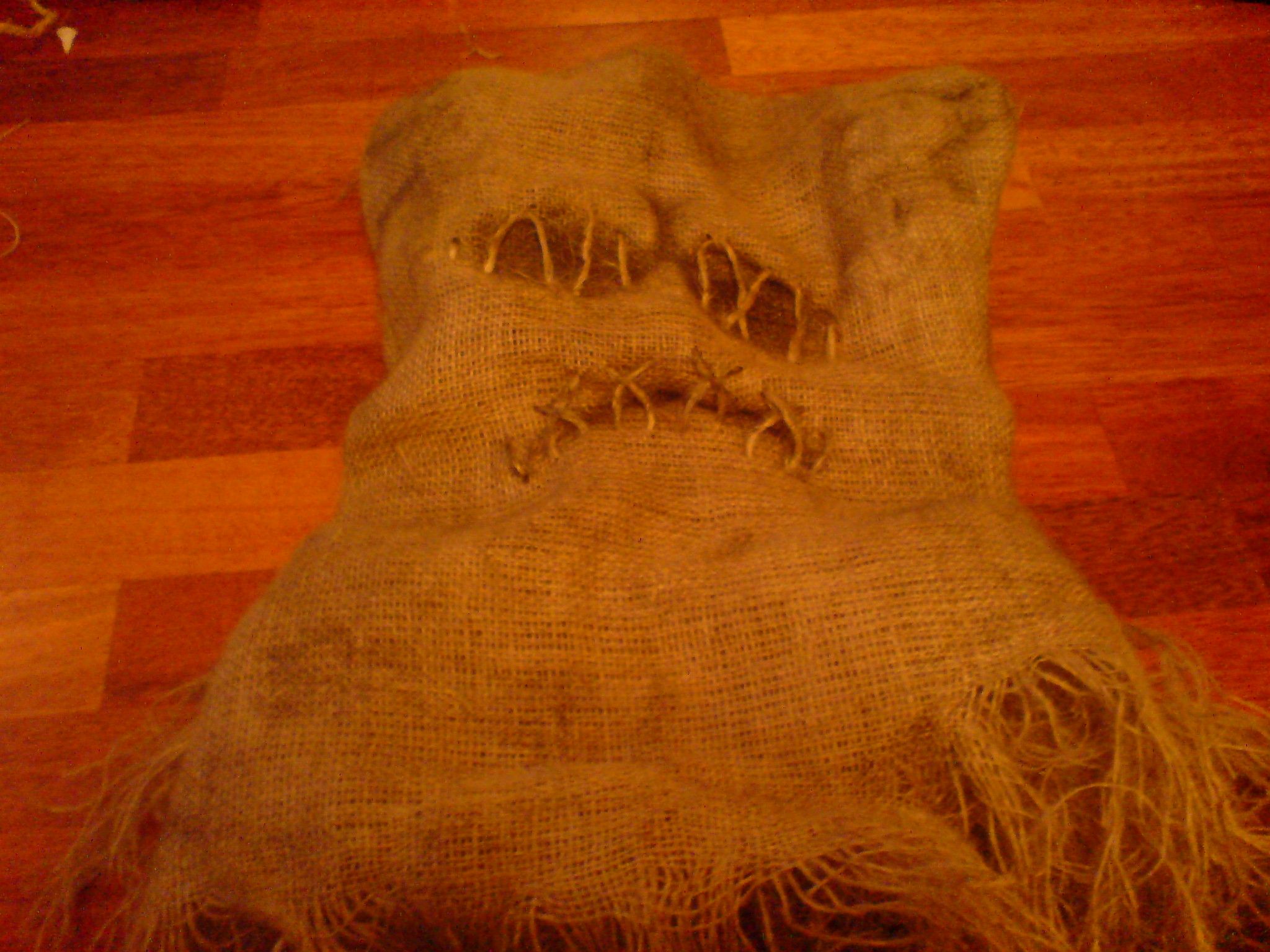 How to Make a Doctor Who Scarecrow : 11 Steps - Instructables