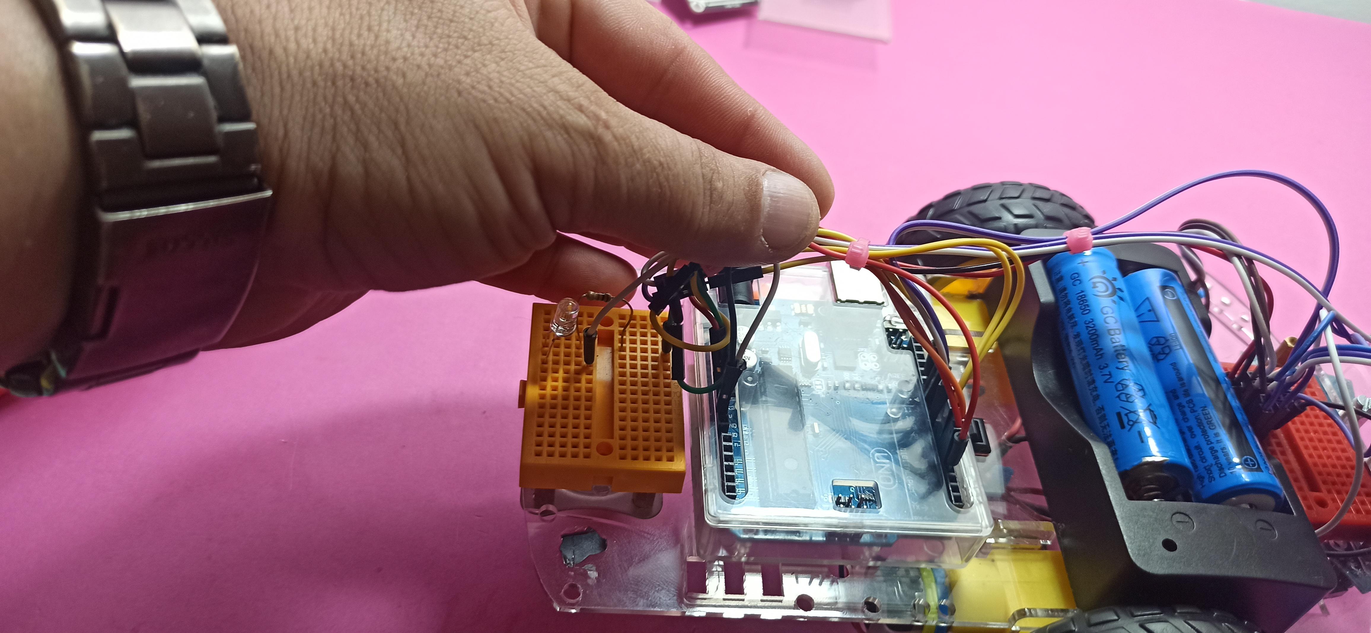 How to Make a Robot That Avoids Obstacles and Line Follower - Visuino ...