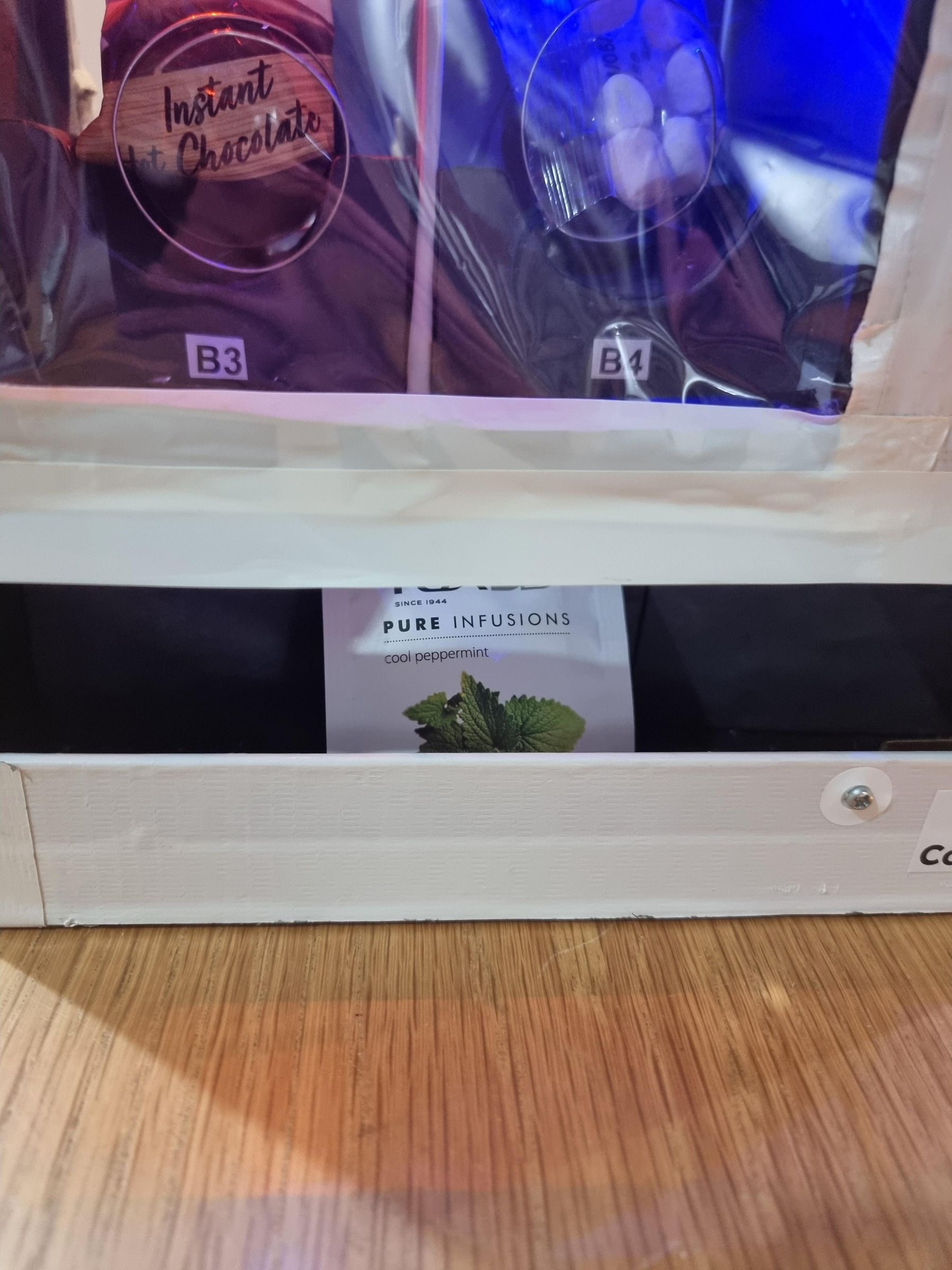 Craft Your Own Desktop-Sized Cardboard Vending Machine With an Arduino ...