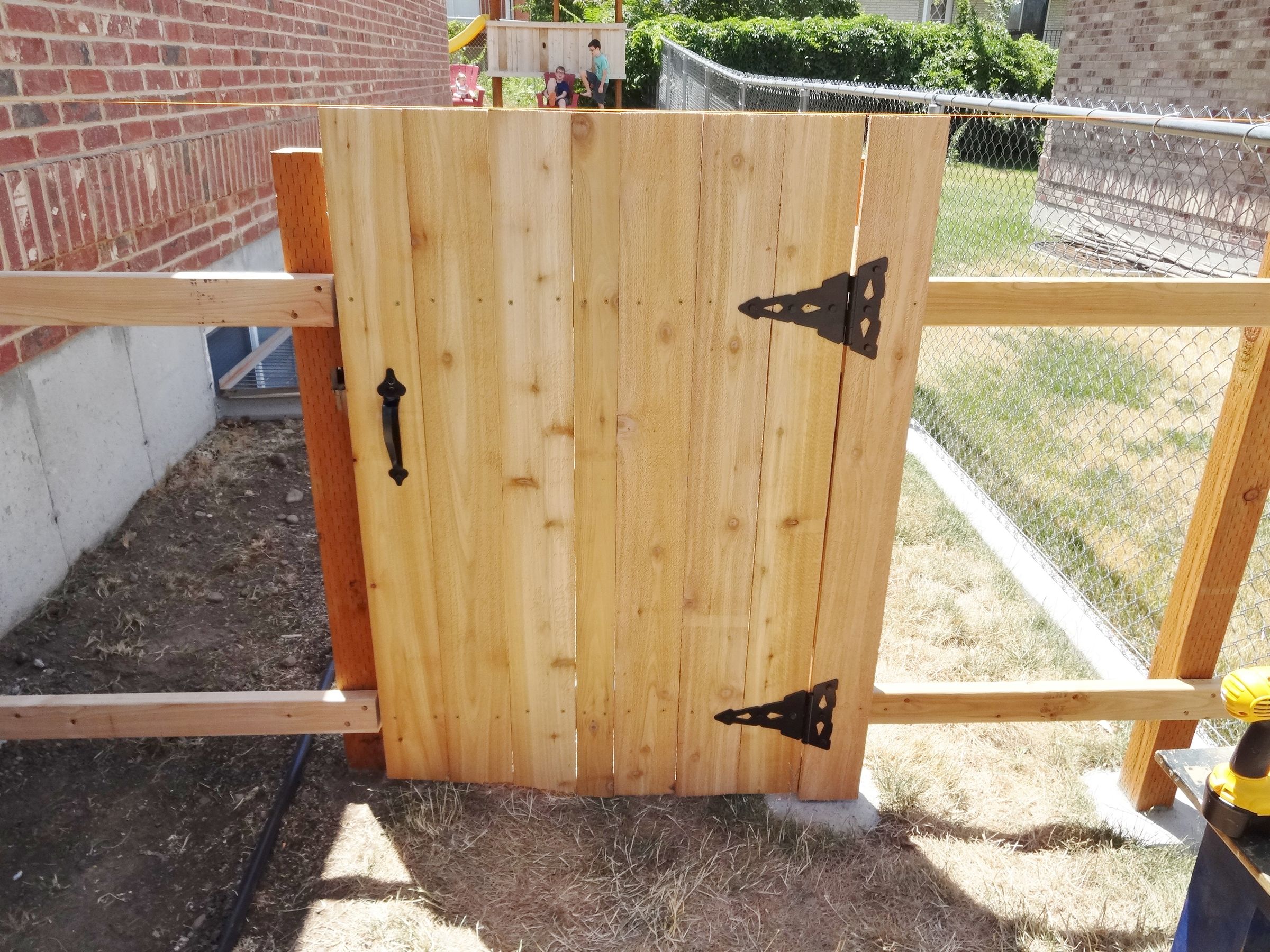 Build a Wooden Fence and Gate : 13 Steps (with Pictures) - Instructables