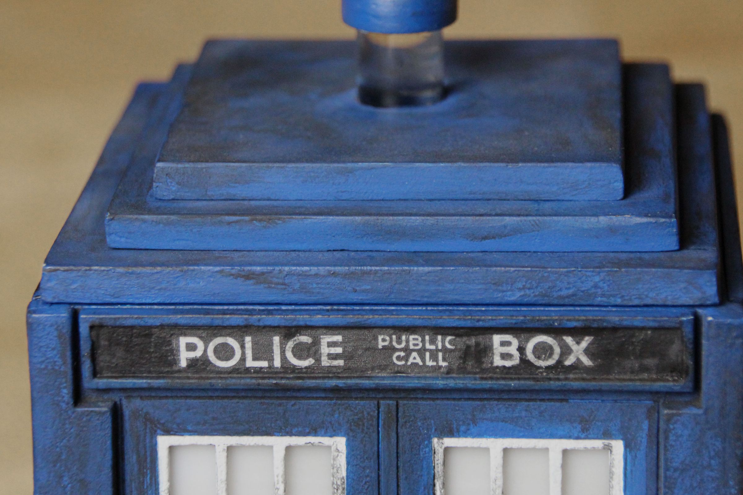 Tardis Puzzle Box Night Light : 6 Steps (with Pictures) - Instructables