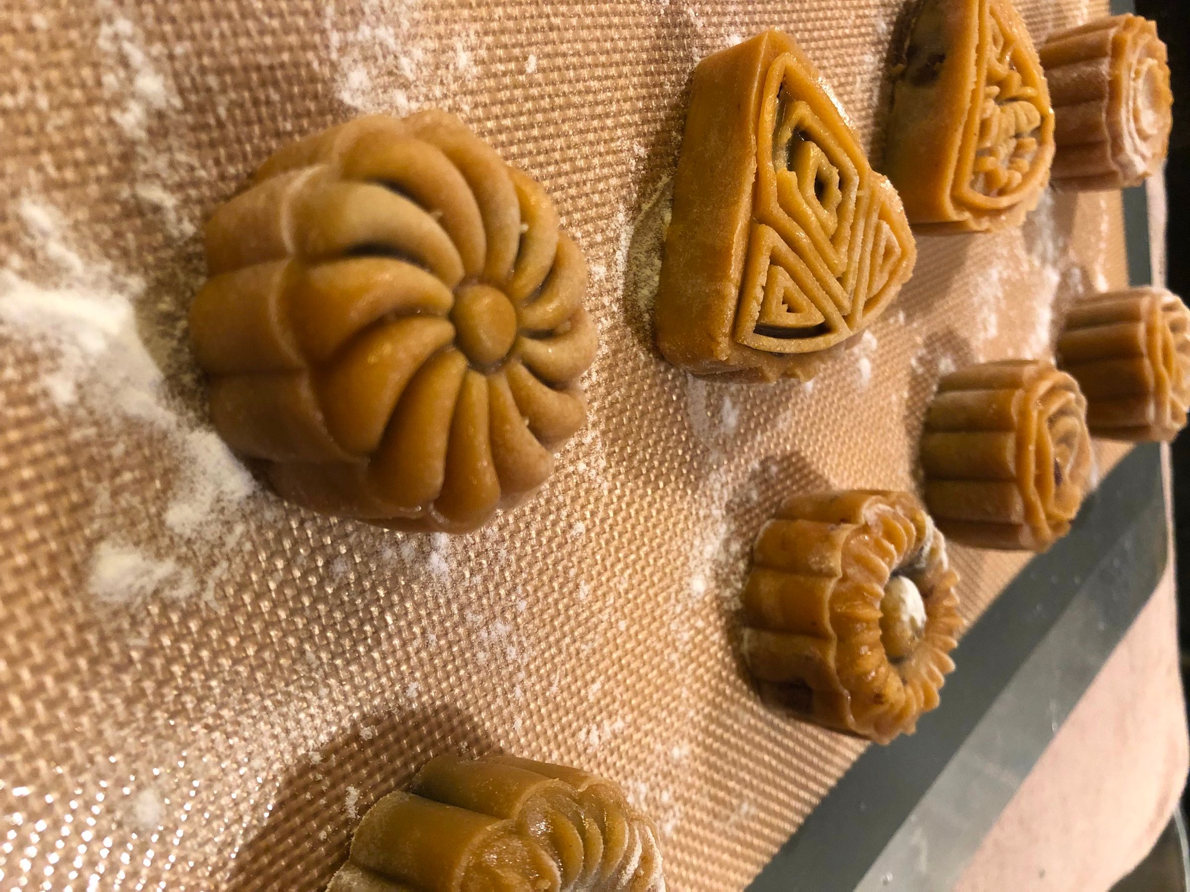 Mooncakes : 7 Steps (with Pictures) - Instructables