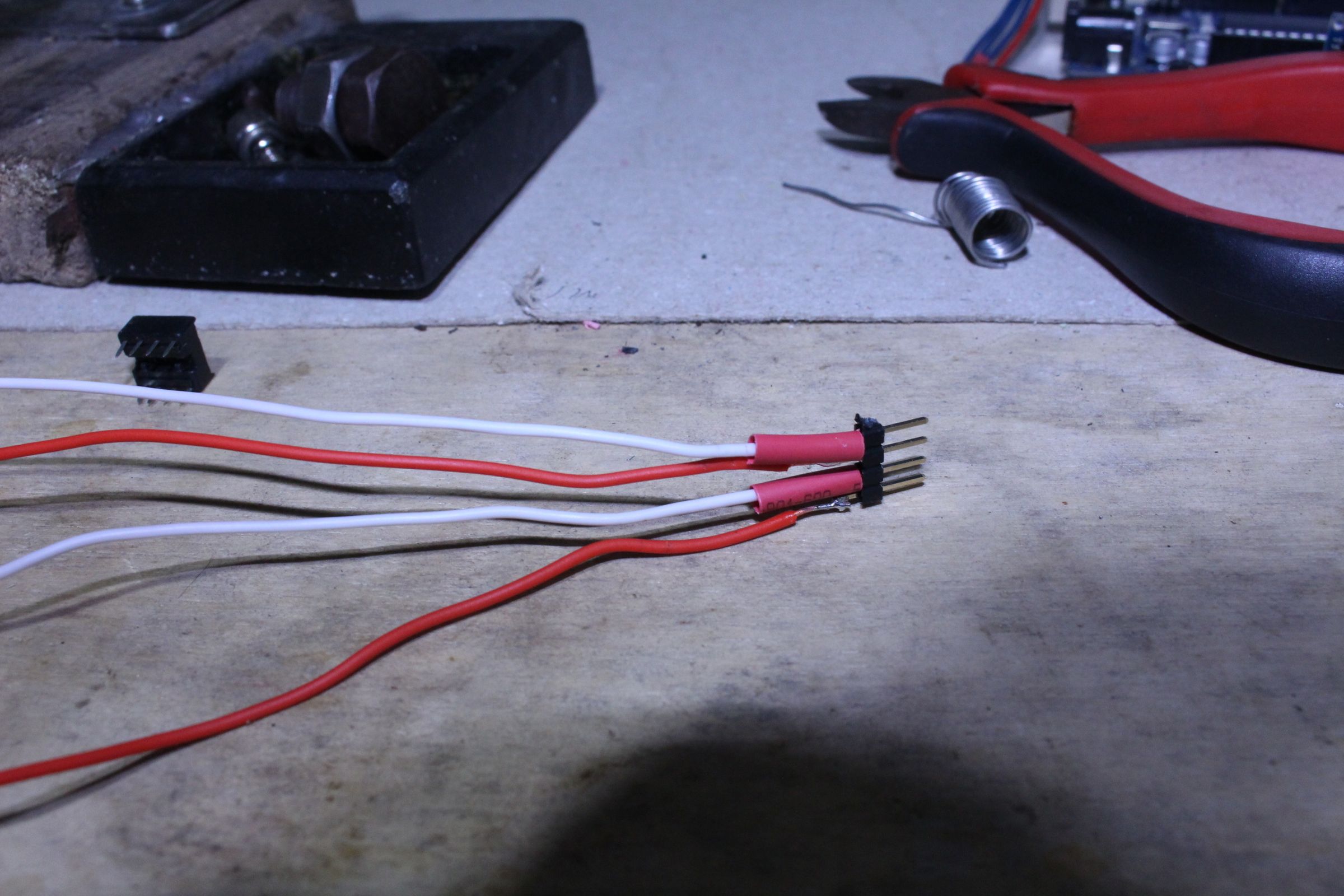 DIY Very Cheap Arduino 4-pin Connector : 5 Steps - Instructables