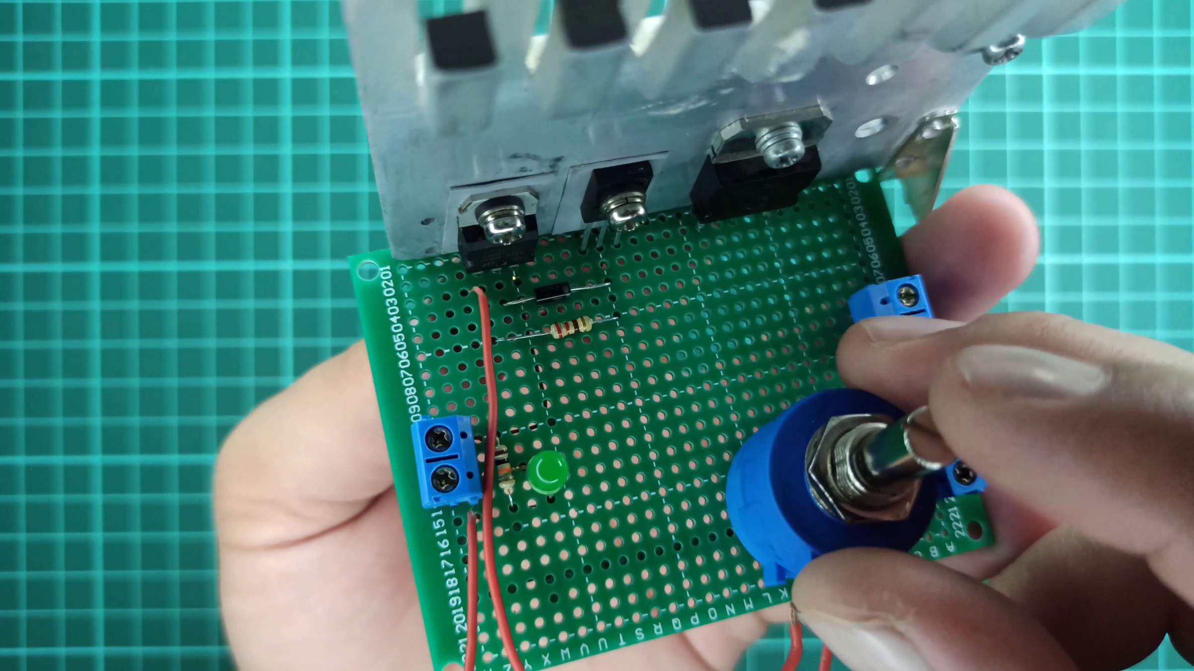 How to Make 0-30v 0-10A Variable Power Supply Adjustable Voltage and ...