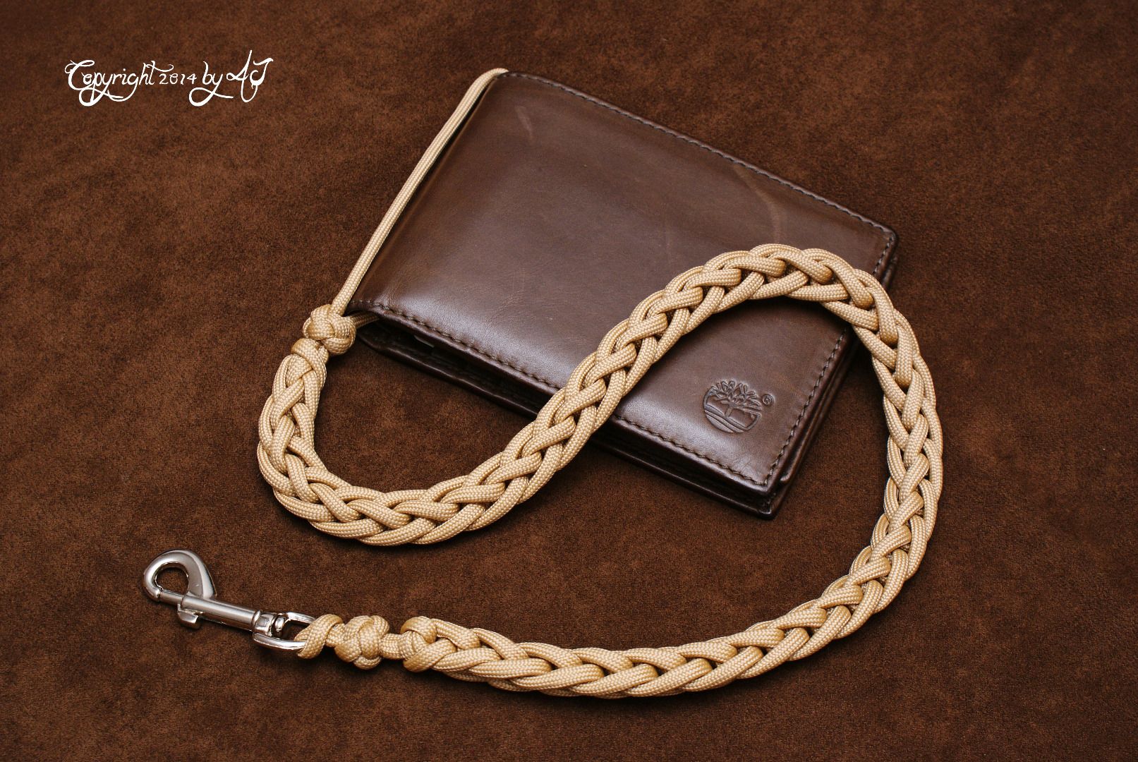 How to Make a Two-peg Spool Knit Paracord Lanyard - Instructables