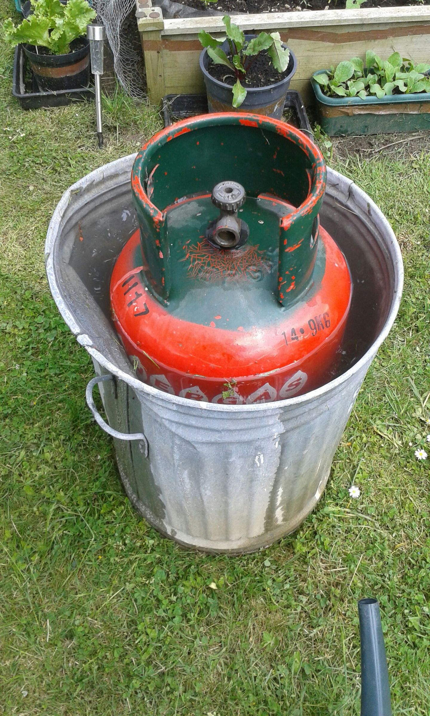 Purging a Gas Cylinder : 6 Steps (with Pictures) - Instructables