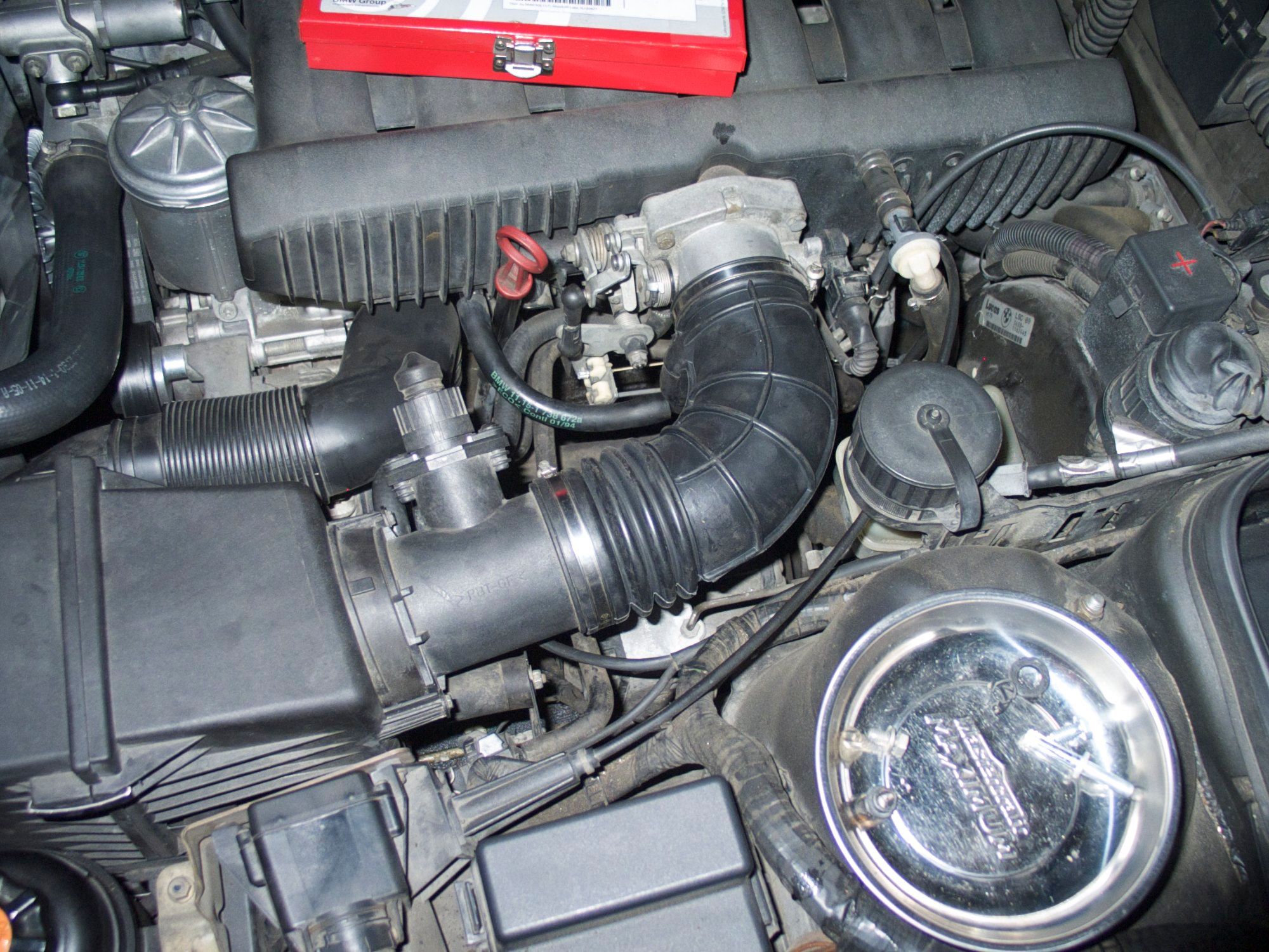 Replace Air Intake Rubber Boot on BMW M50 Engines (E34) : 7 Steps ...