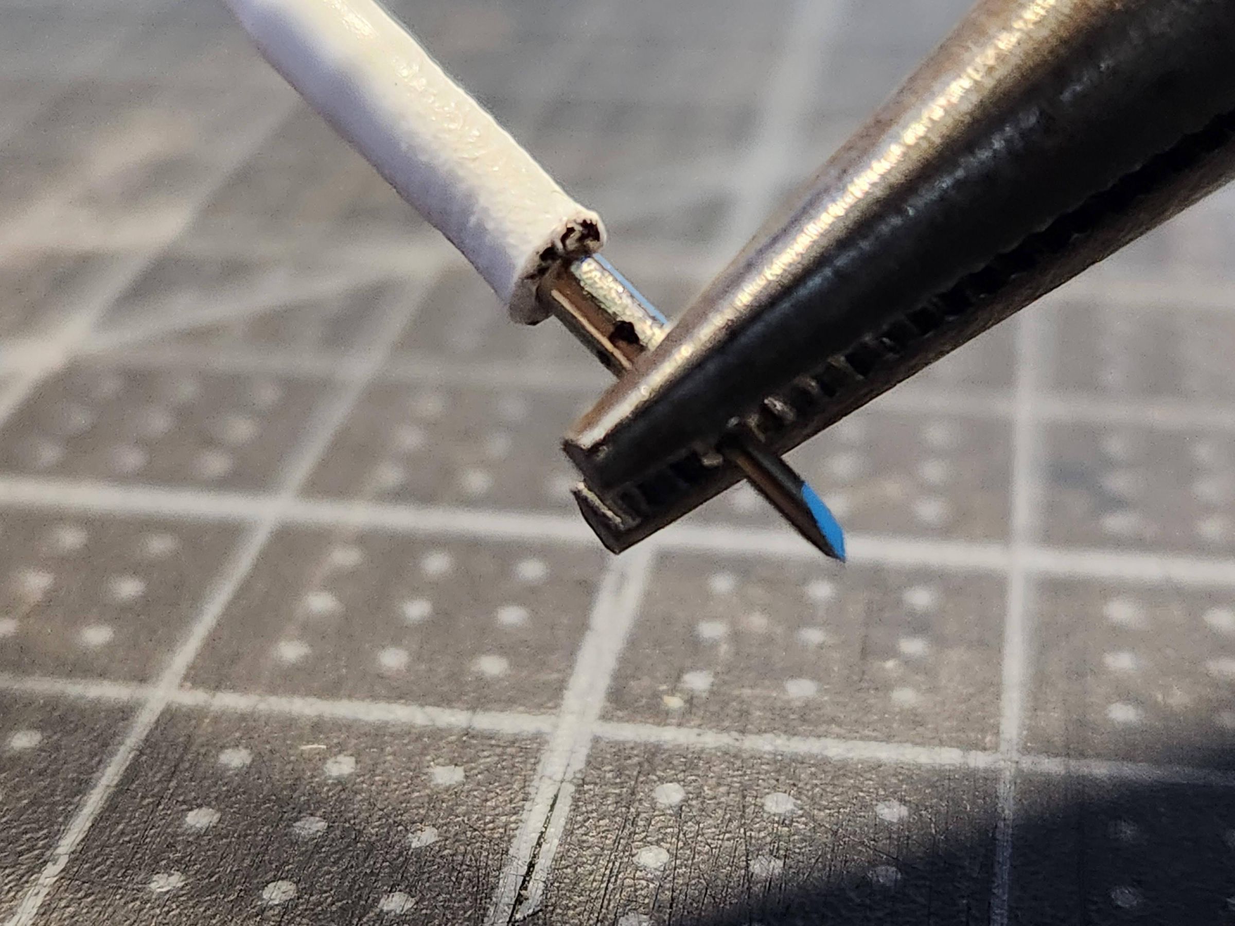 DIY Vinyl Weeding Tool Using Old Cricut Blades : 6 Steps (with Pictures ...