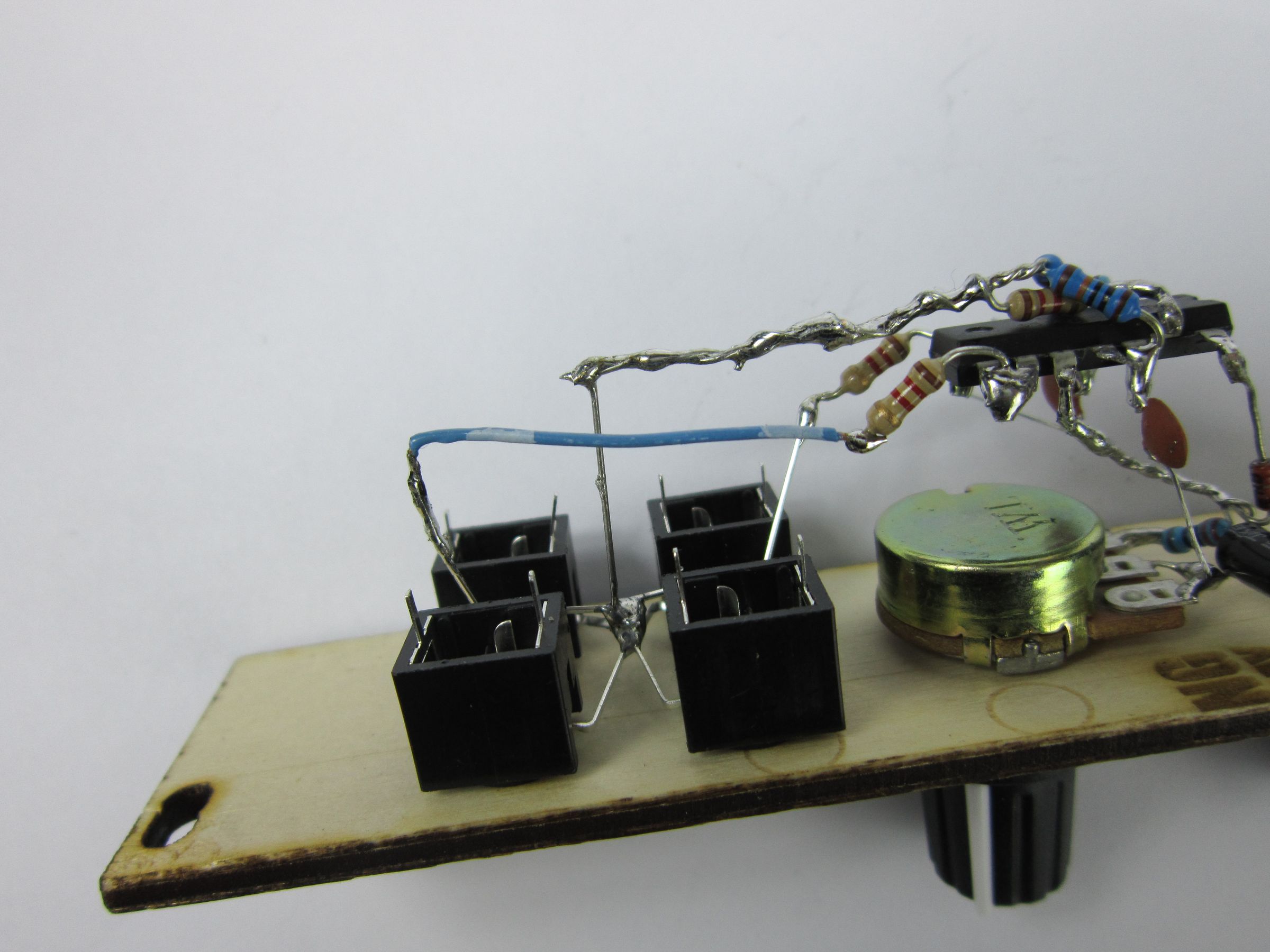Dual Decay Eurorack Point-to-Point Circuit : 12 Steps - Instructables