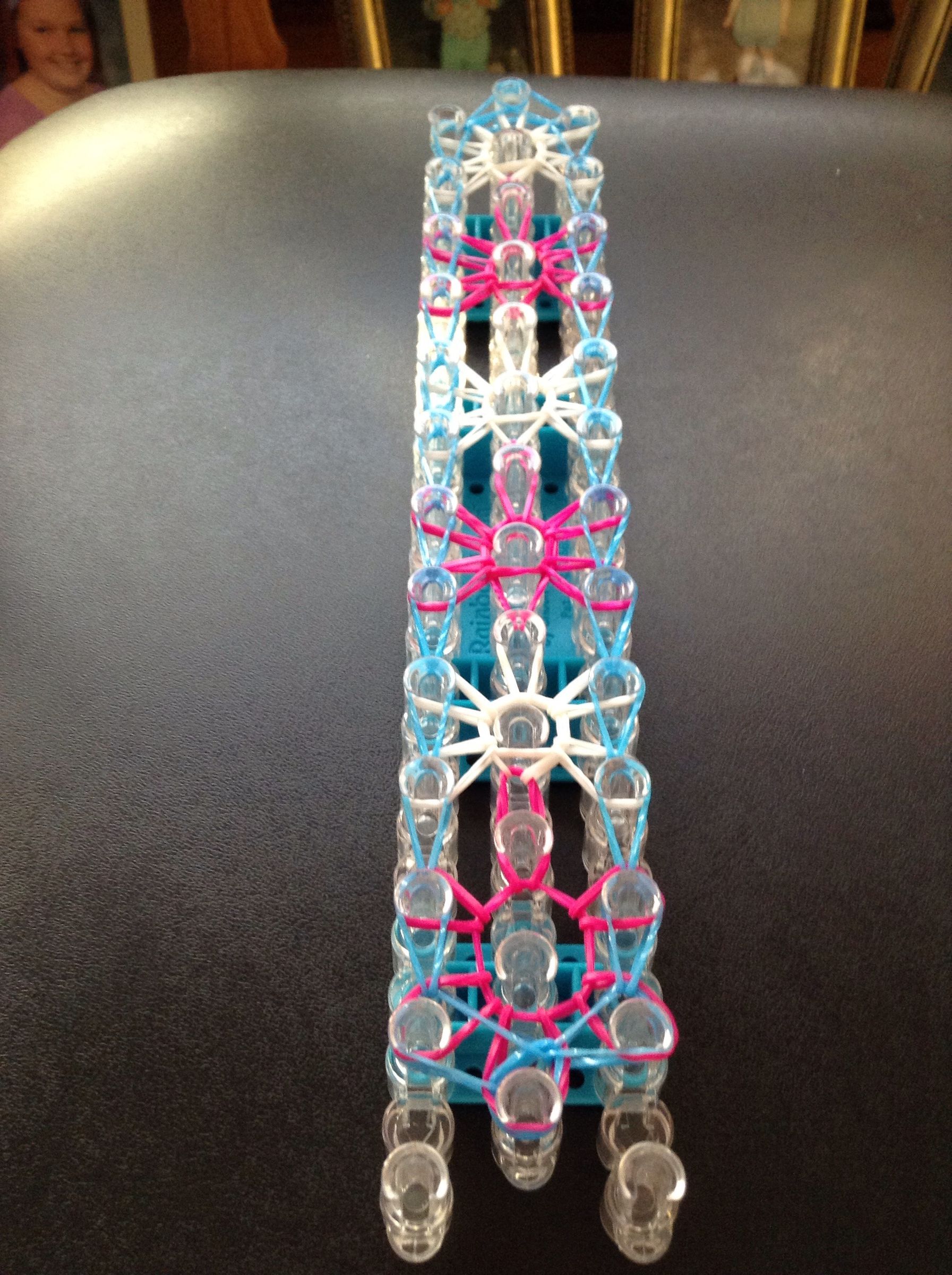 Rainbow Loom: Starburst : 9 Steps (with Pictures) - Instructables